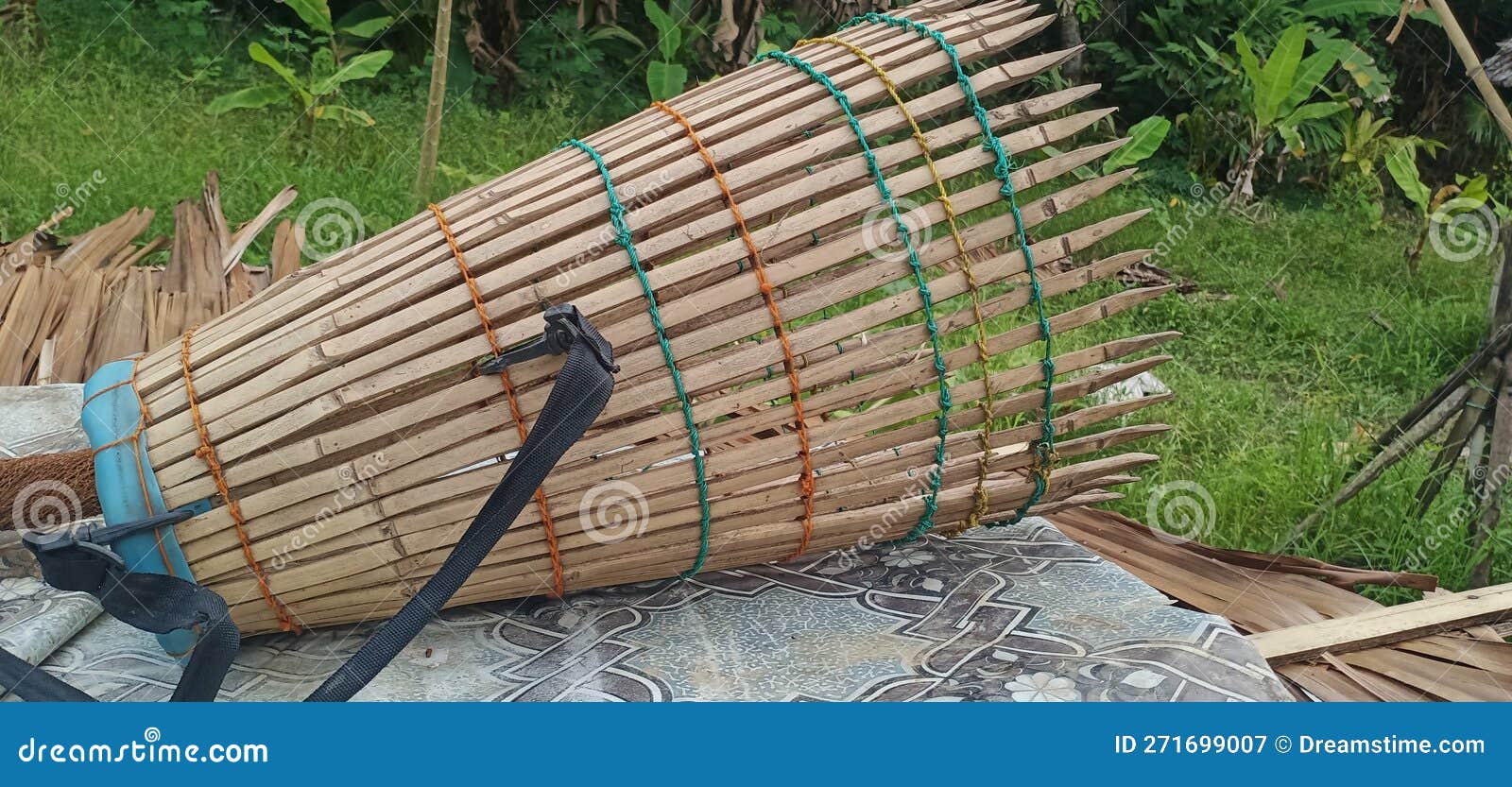 Armadilhas Tradicionais De Peixe Imagem de Stock - Imagem de marrom ...