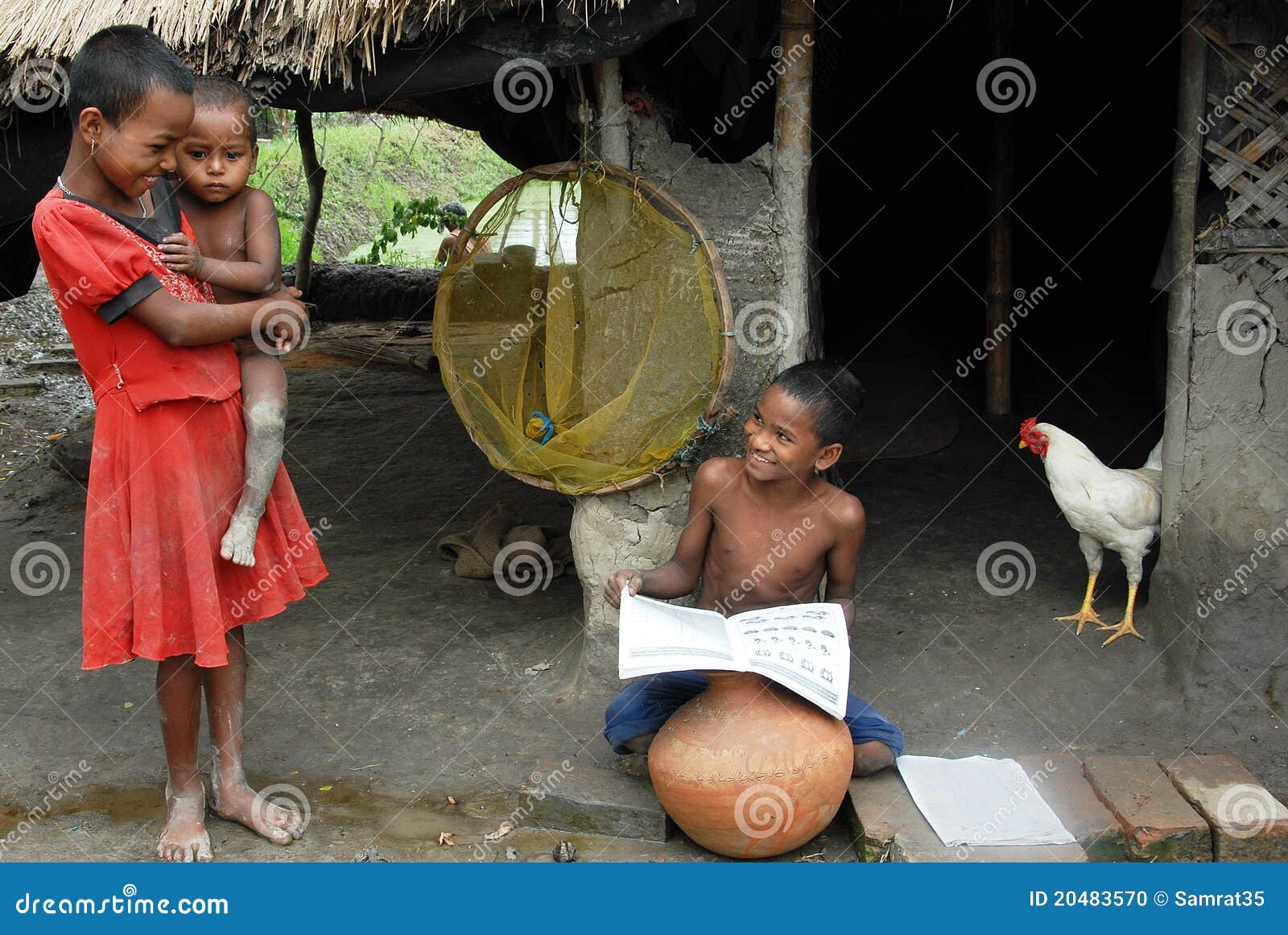 Arme Kinder in Indien redaktionelles bild. Bild von leute - 20483570