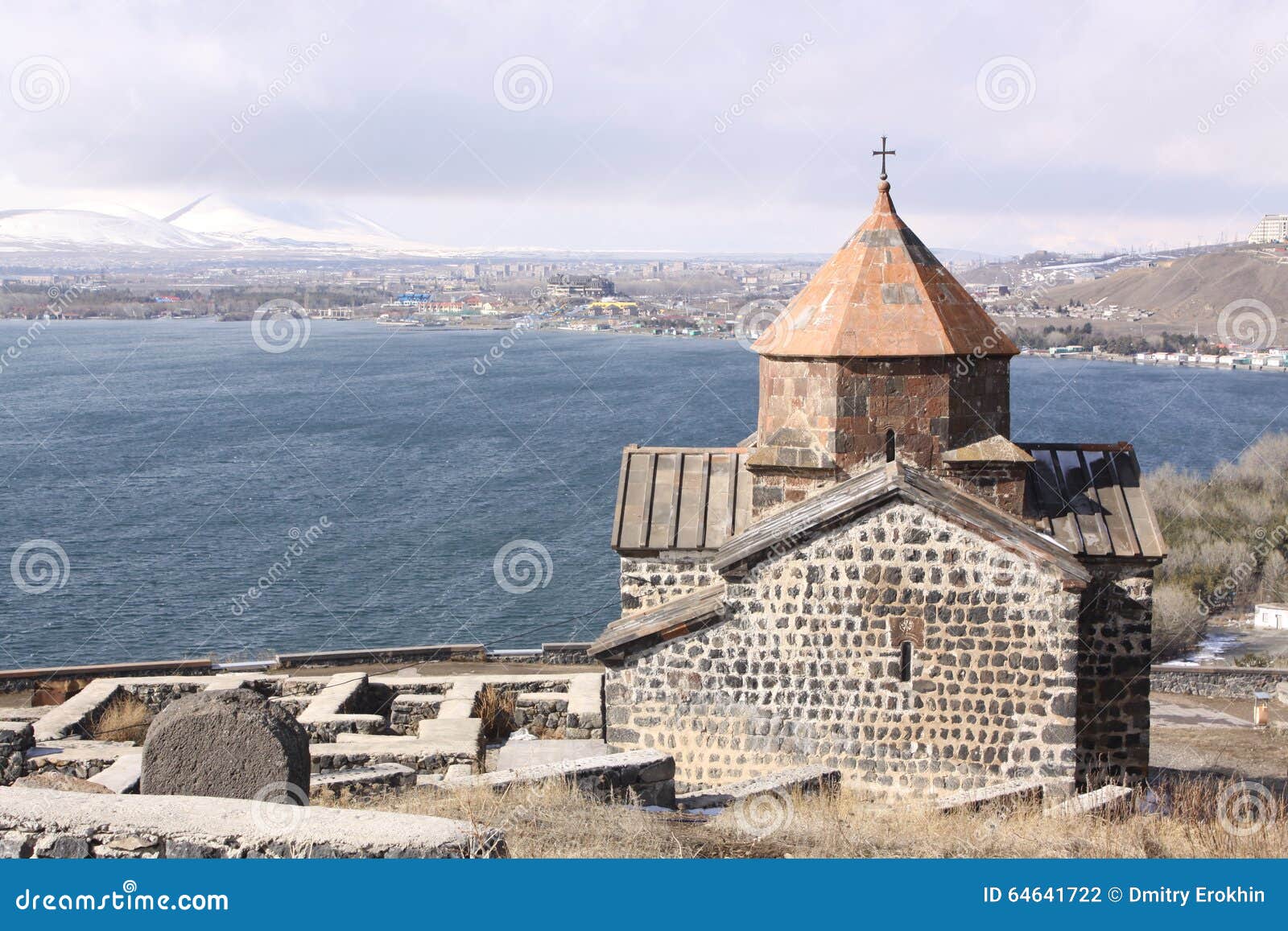 Armenien Sevan See Kirche Surb Arakelots Im Winter Redaktionelles ...