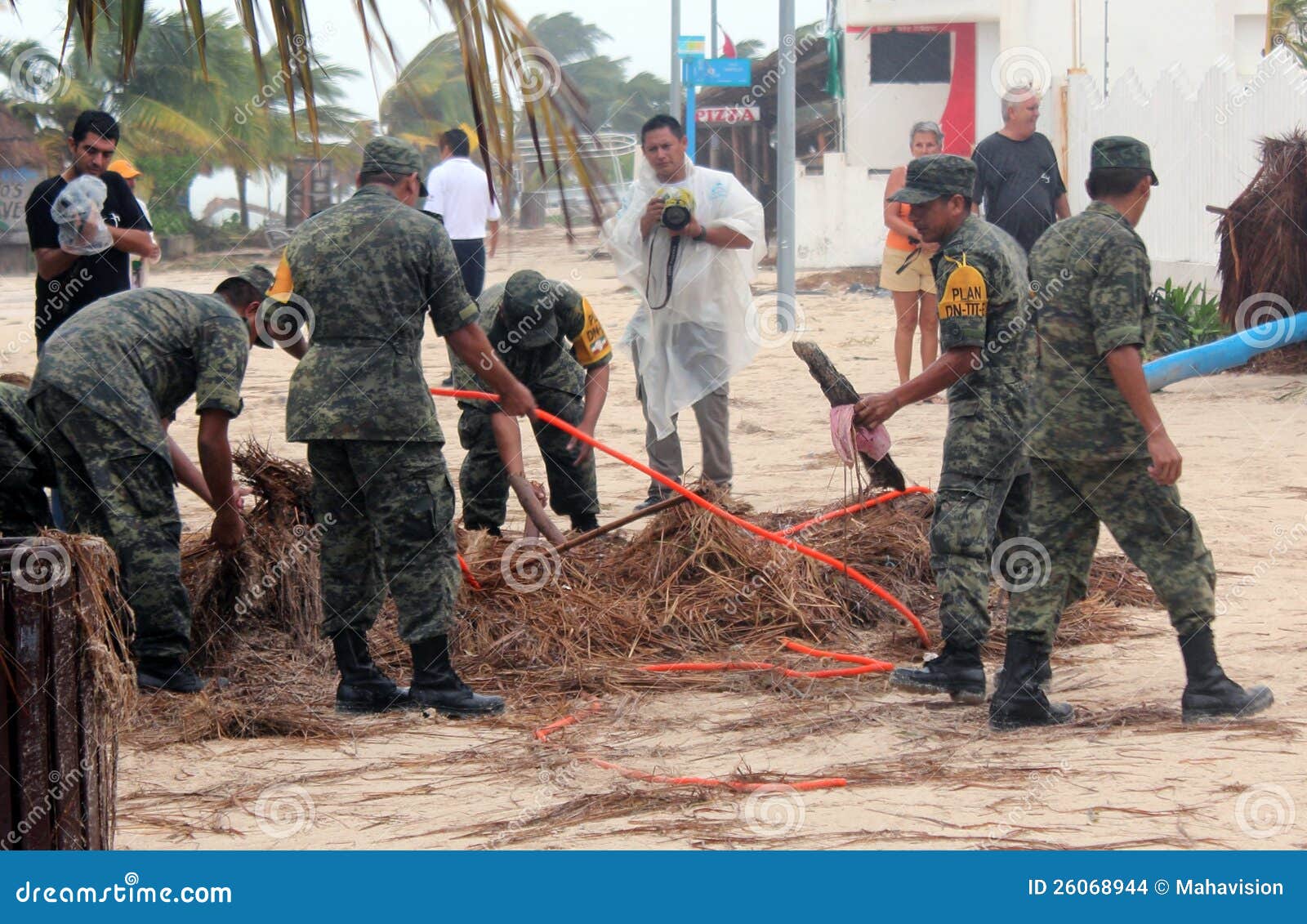 Army Cleanup Crew in Mahahual Hurricane Ernesto Editorial Stock Image ...