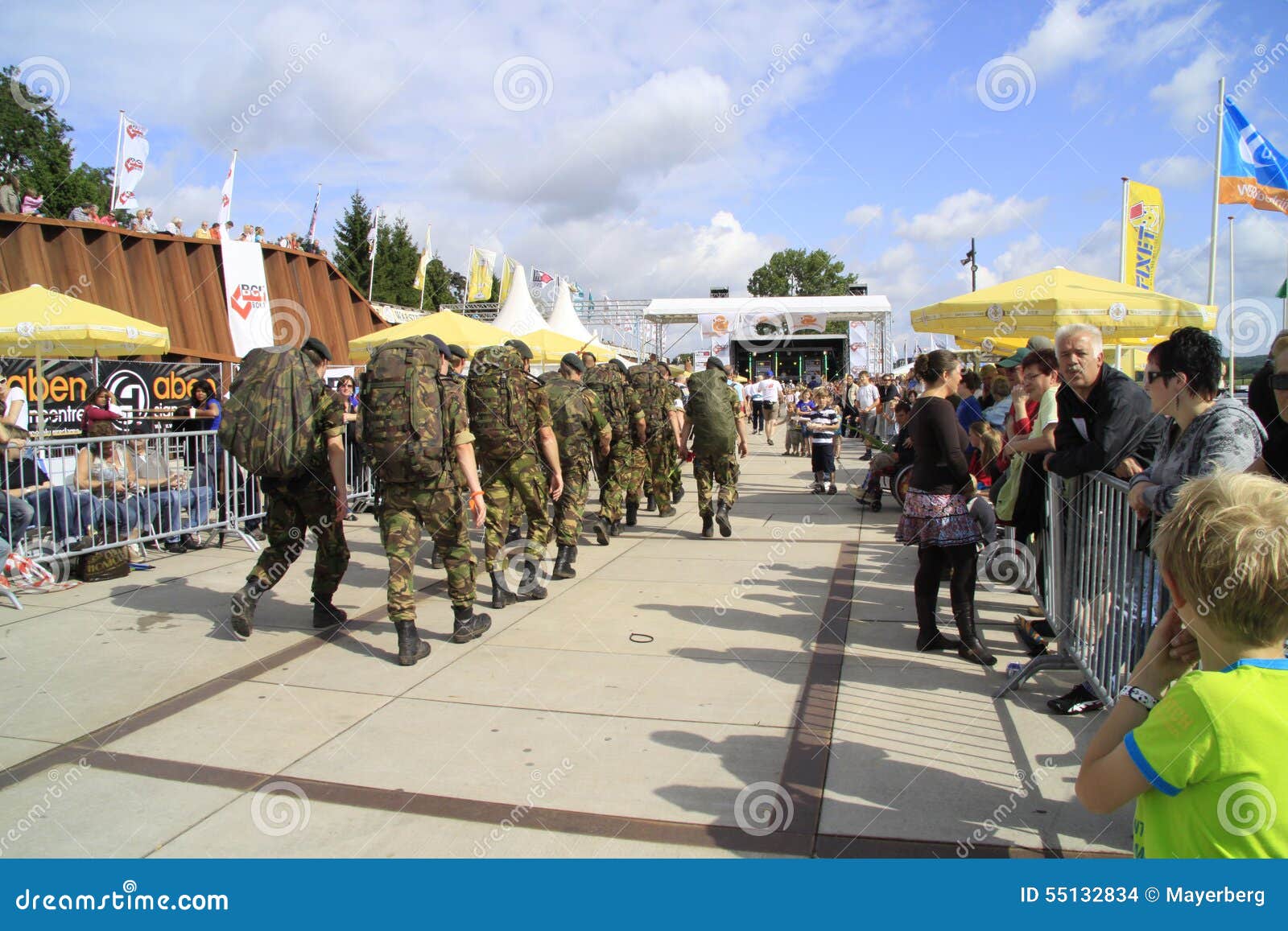 Army of Different Nationalities Walks with Four-day Walking Event ...