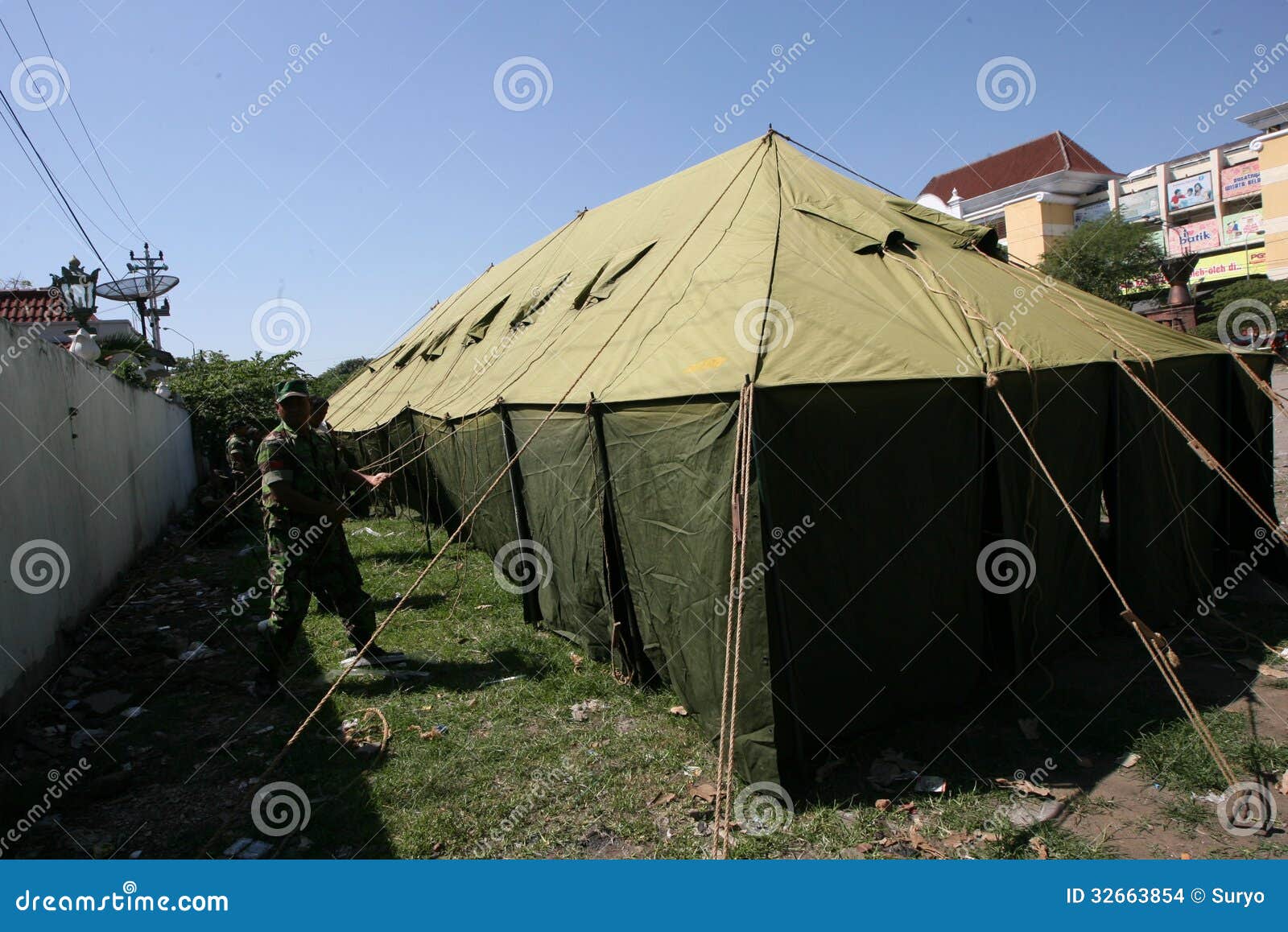 Army set up tend editorial stock image. Image of solo - 32663854