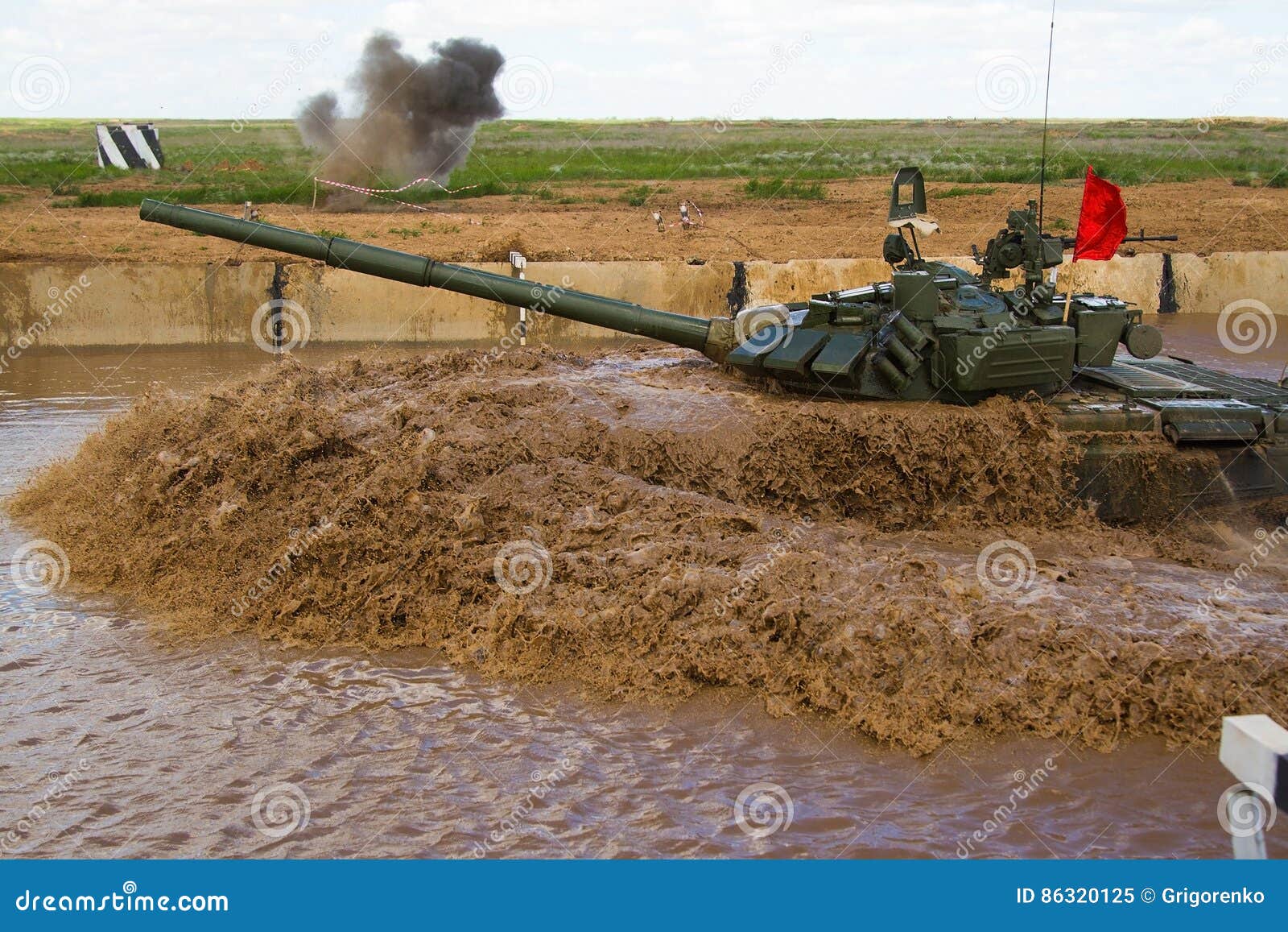 Army Tank Crosses the Water Obstacle Stock Image - Image of weapon ...