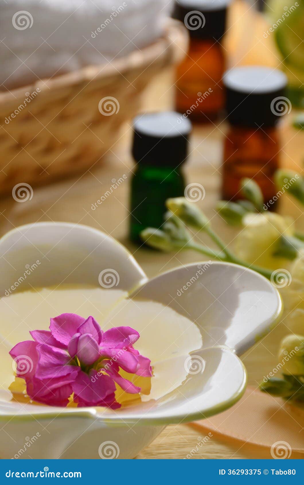 Aromatherapy treatment stock image. Image of salon, petals - 36293375