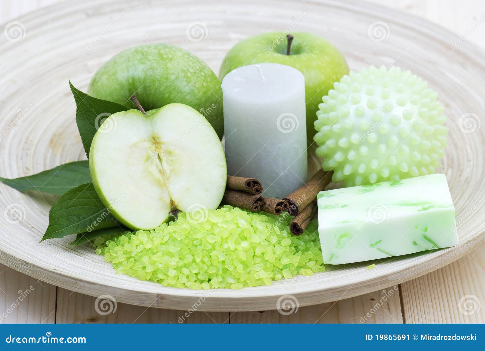 Aromatic apple bath stock image. Image of relaxation - 19865691