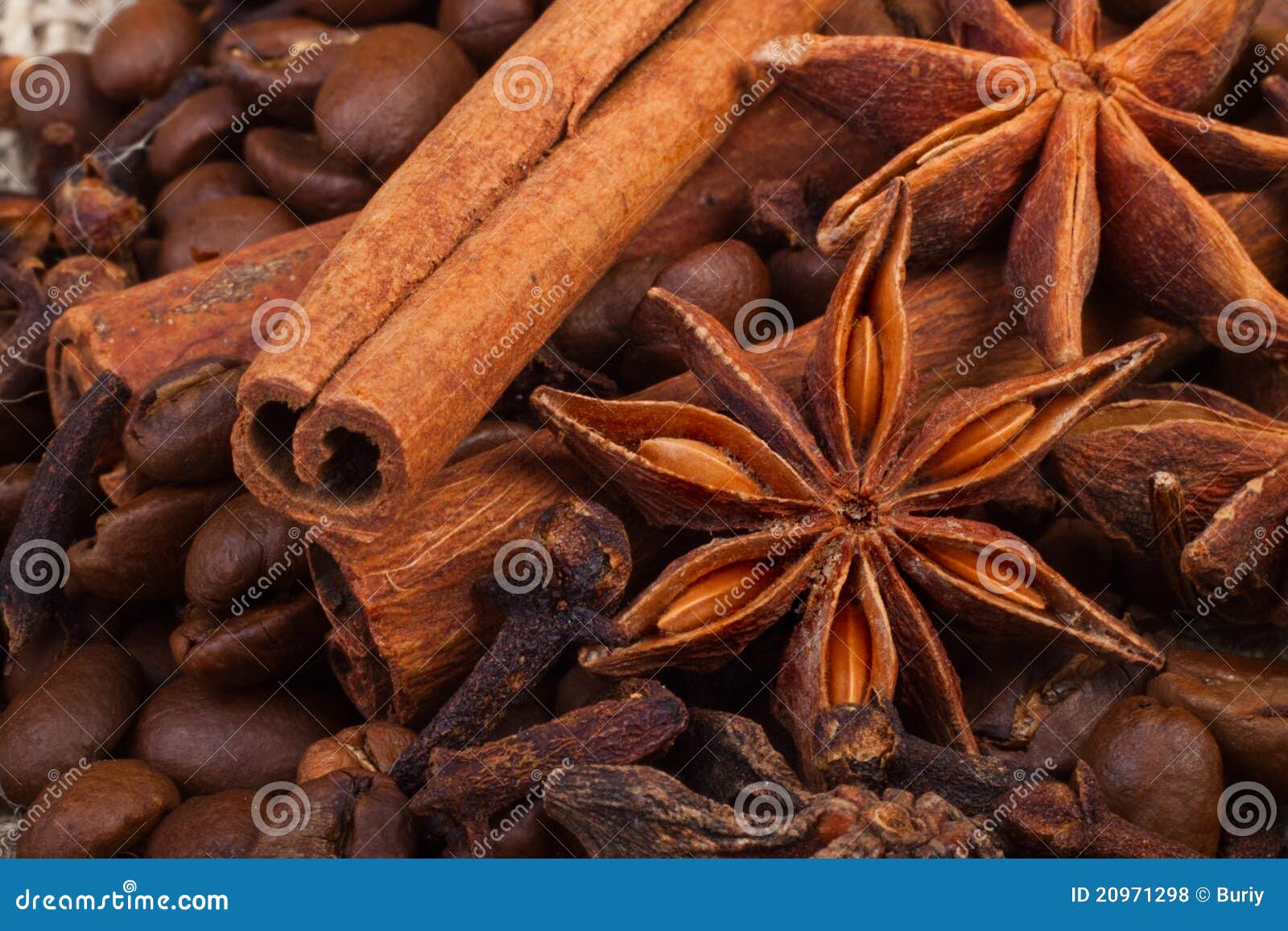 Aromatic spices stock photo. Image of cloves, dessert - 20971298