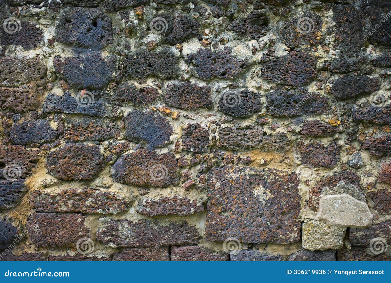 Arquitectura Antigua De Pared De Roca Foto de archivo - Imagen de ...