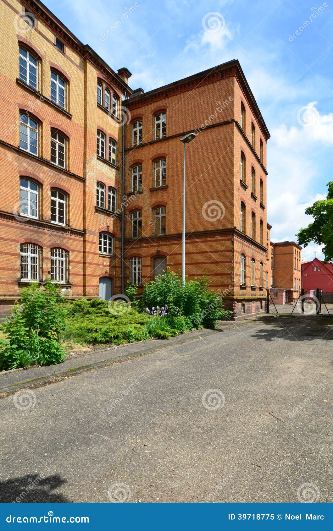 Arquitectura De Alsacian En Francia Imagen de archivo - Imagen de ...