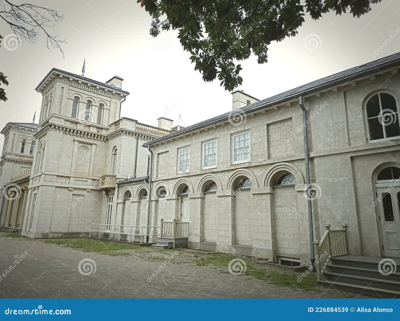 Arquitectura De Castillo Gris Imagen de archivo - Imagen de gris, casa ...