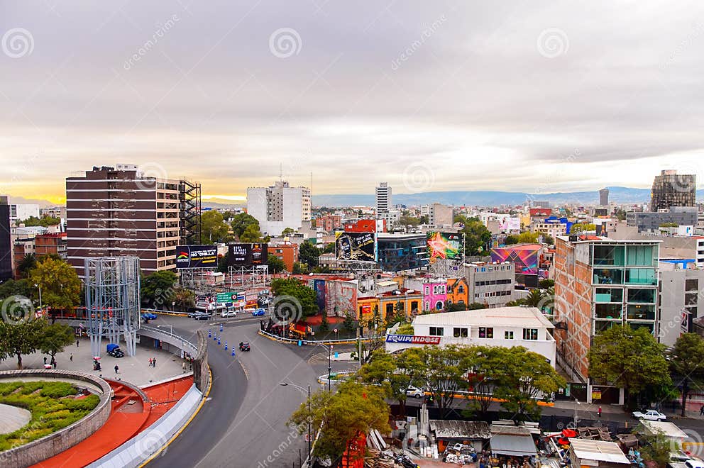 Arquitectura de México DF fotografía editorial. Imagen de capital ...