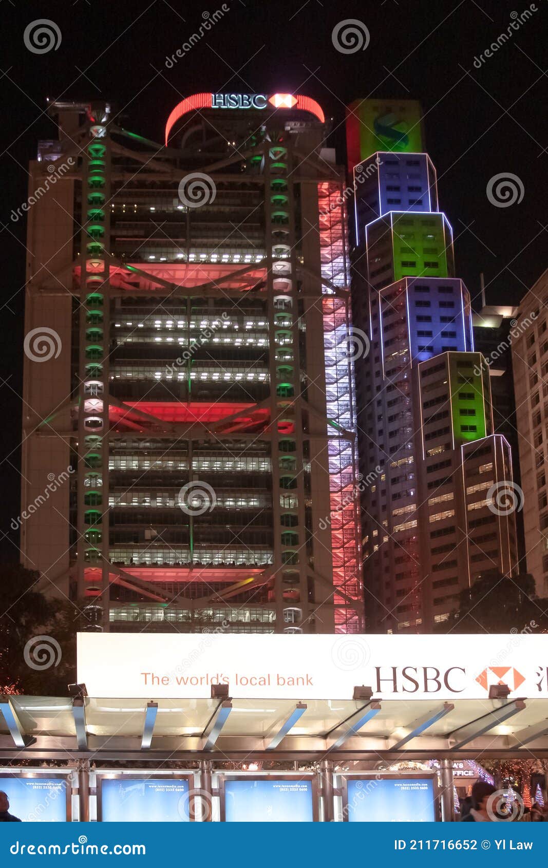 Arquitectura Hsbc Building in Night Hong Kong 17 Dic 2005 Fotografía editorial - Imagen de asia ...