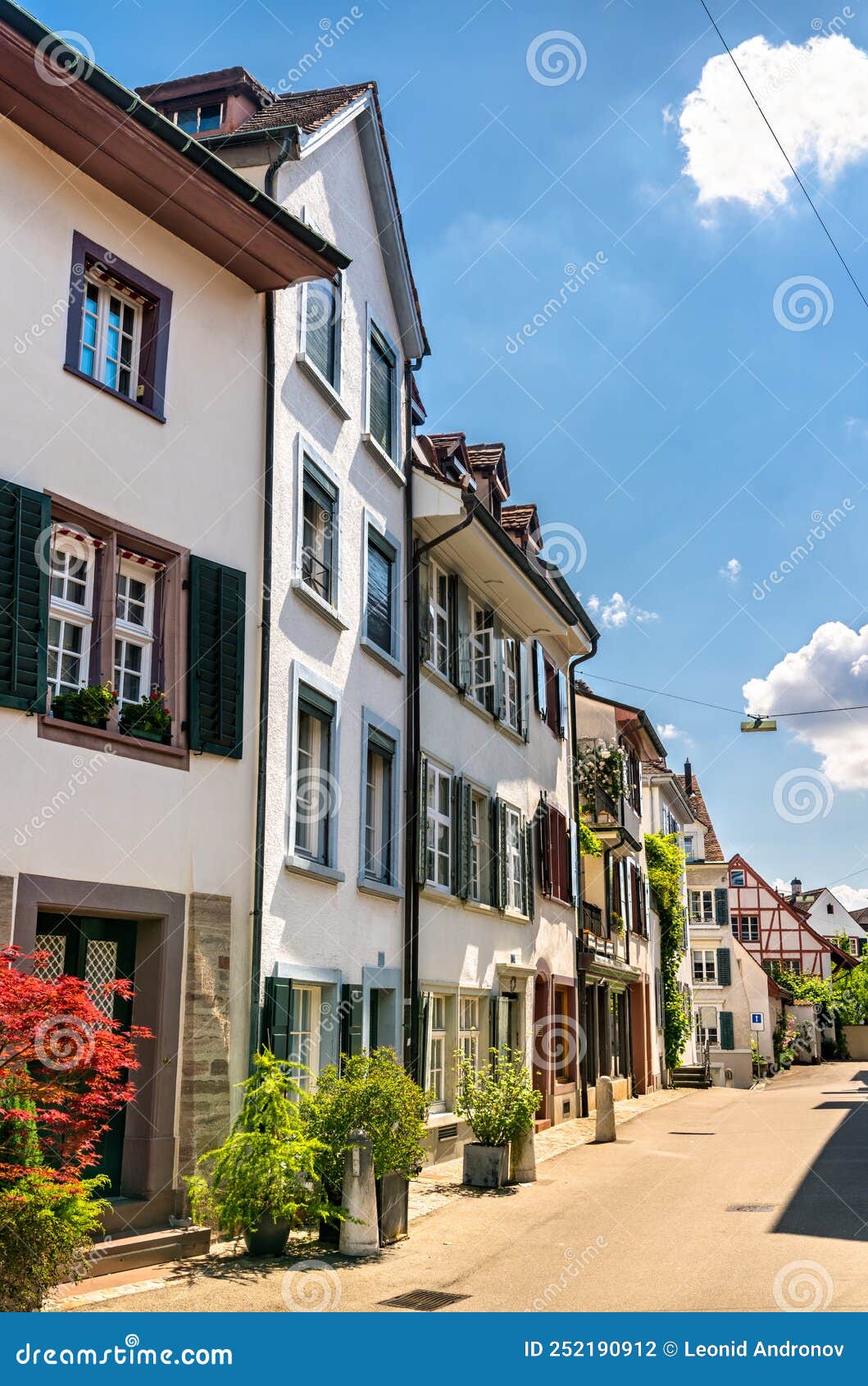 Arquitectura Tradicional De Basel En Suiza Foto de archivo - Imagen de ...