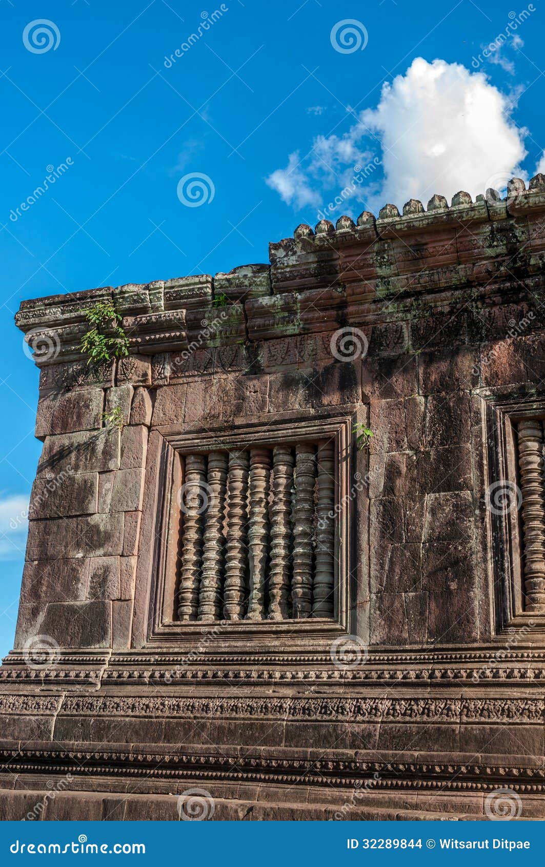 Arquitetura Antiga Do Khmer Em Wat Phou Foto de Stock - Imagem de ...