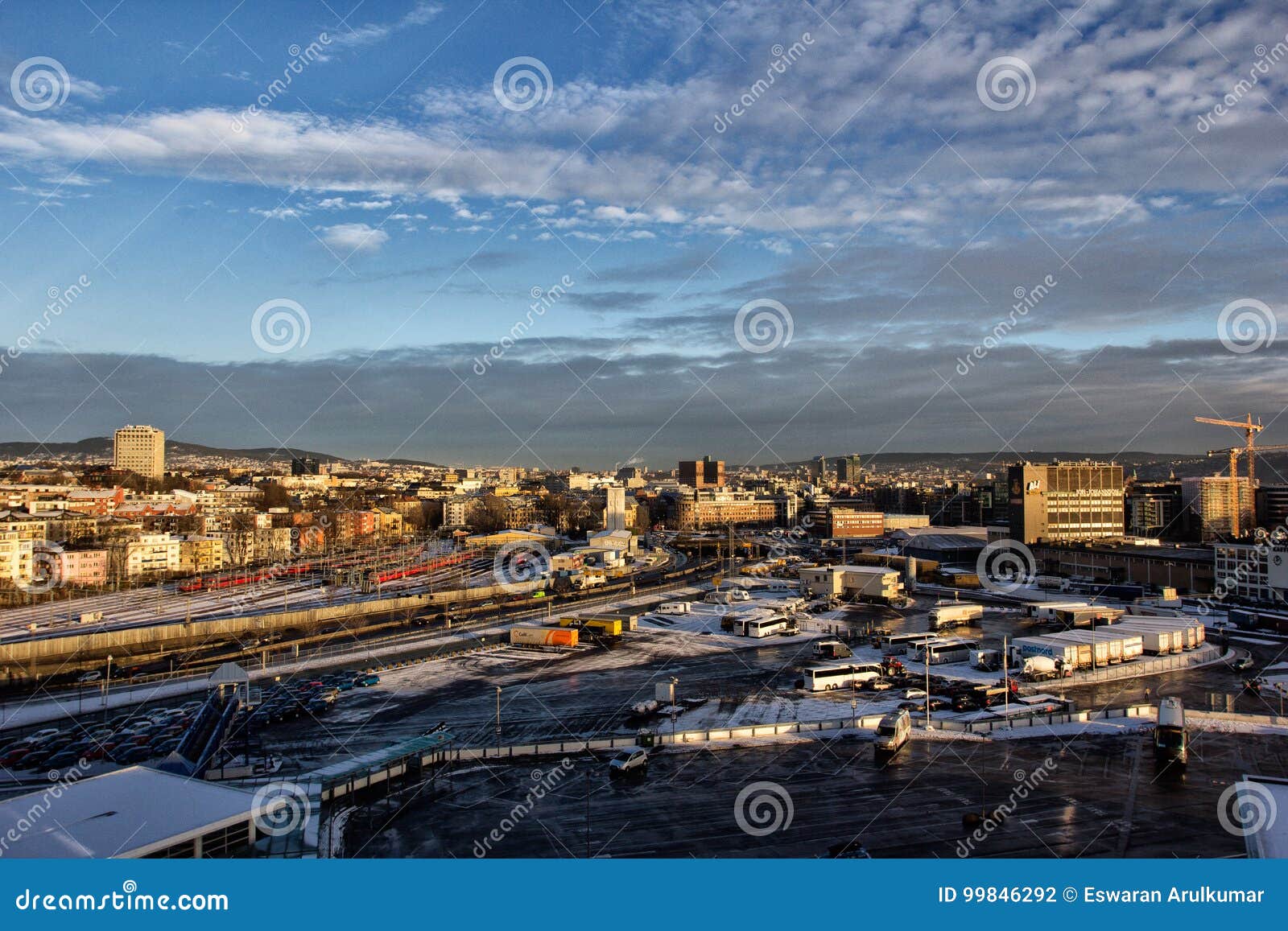 Arquitetura Da Cidade De Oslo Em Noruega Fotografia Editorial - Imagem ...