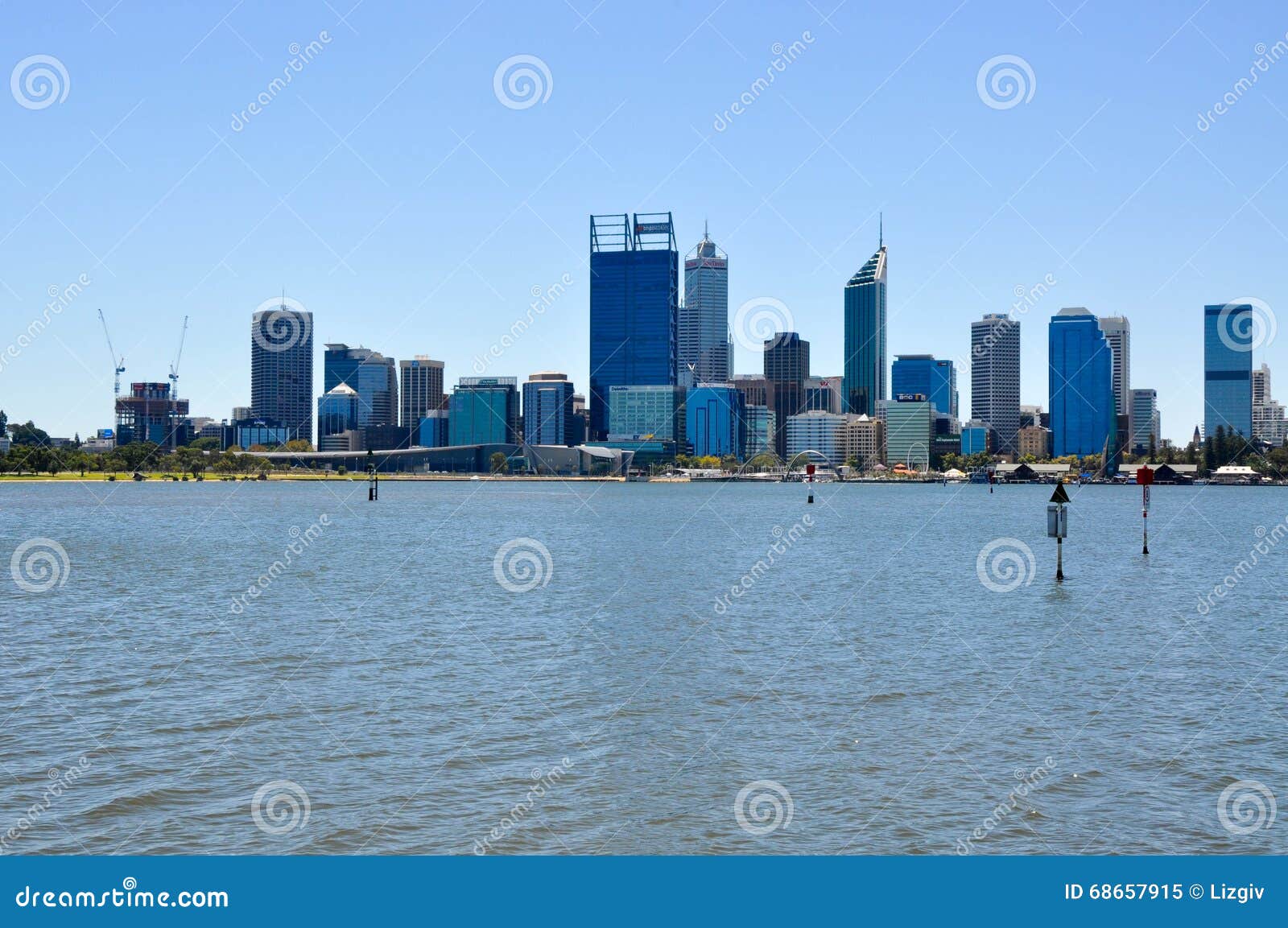 Arquitetura Da Cidade De Perth E Rio Da Cisne Imagem Editorial - Imagem ...