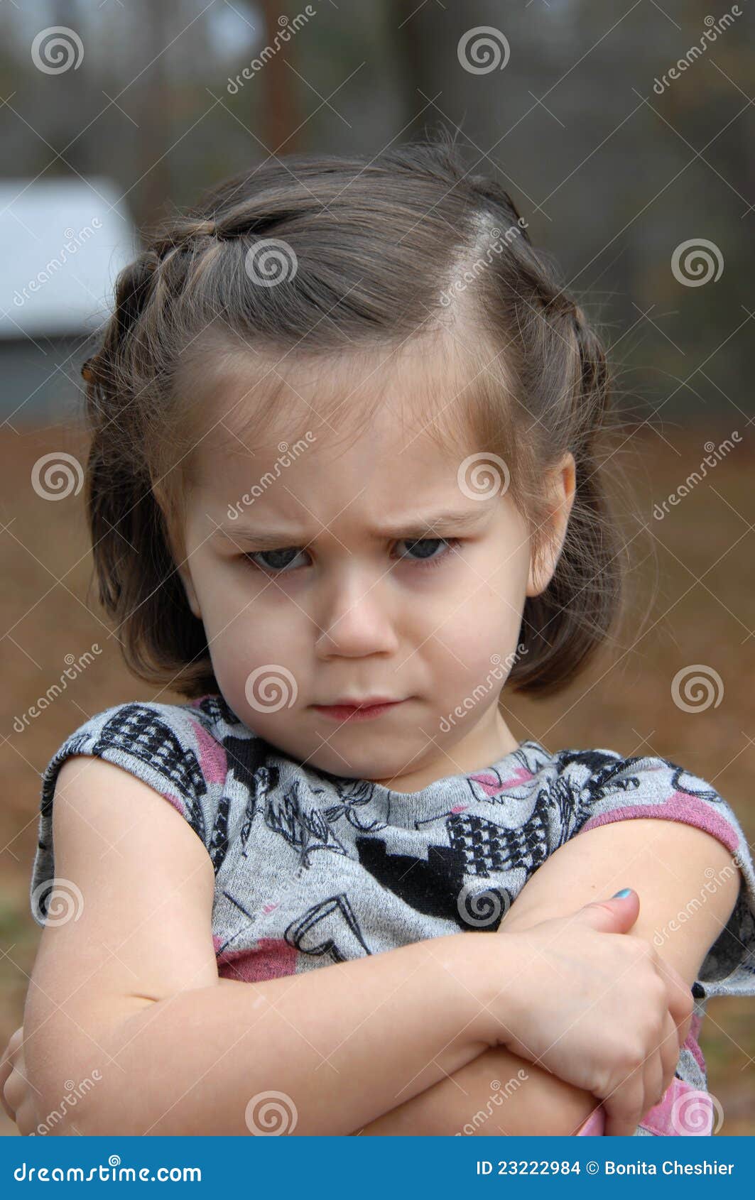 Arrabbiato E Fare Il Broncio Fotografia Stock - Immagine di abbastanza ...