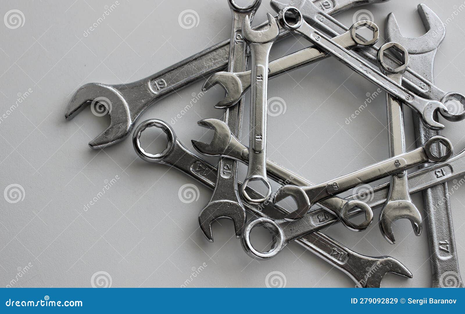 Arranged in the Straight Geometric Shape Variety Ring Wrenches, Box End ...