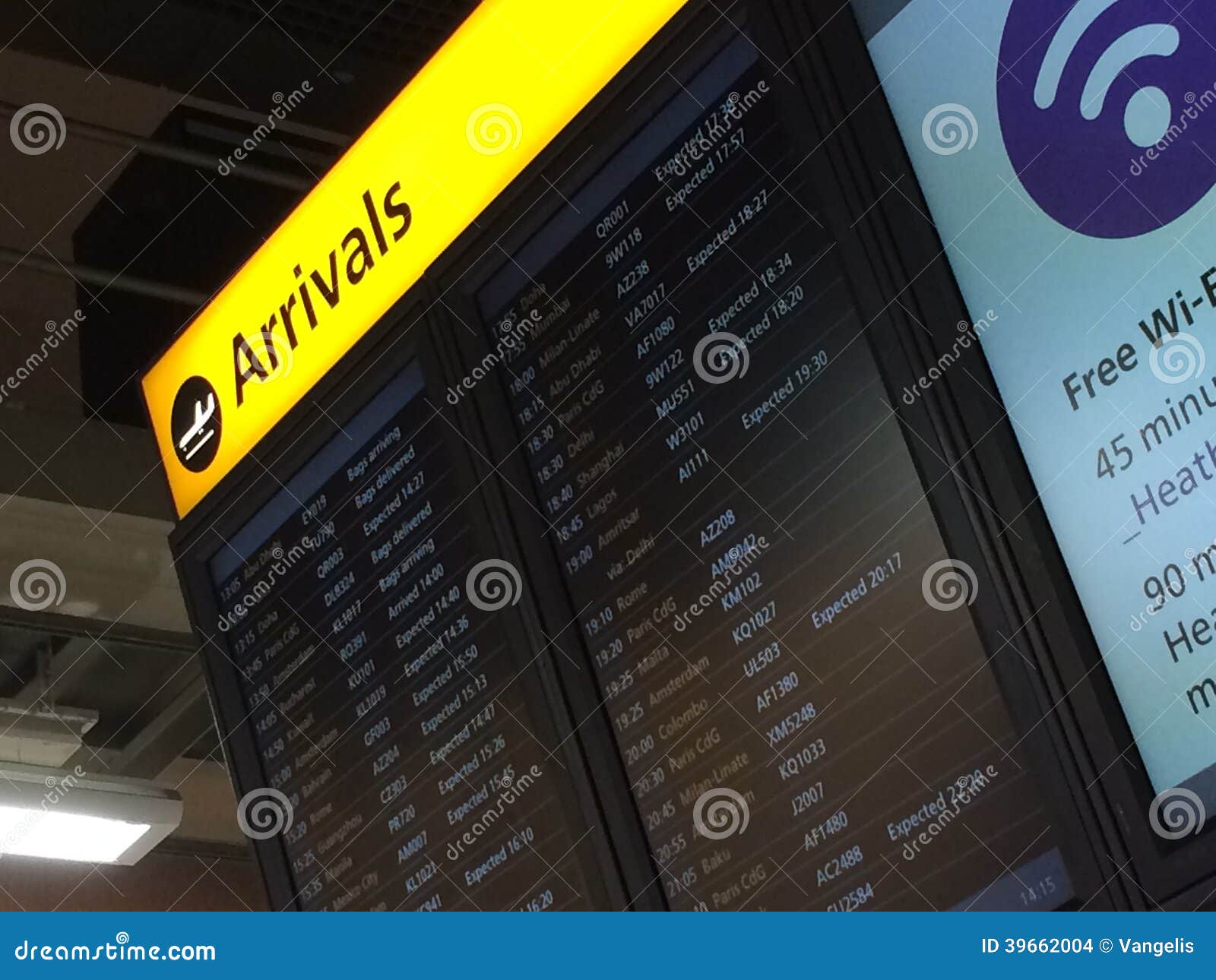 Arrivals Sign editorial stock image. Image of terminal - 39662004