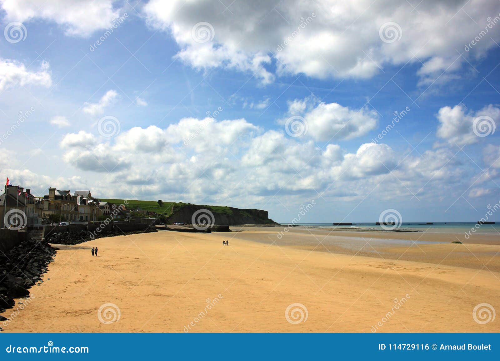 Arromanches Les Bains in Normandy Stock Photo - Image of coast, ciel ...