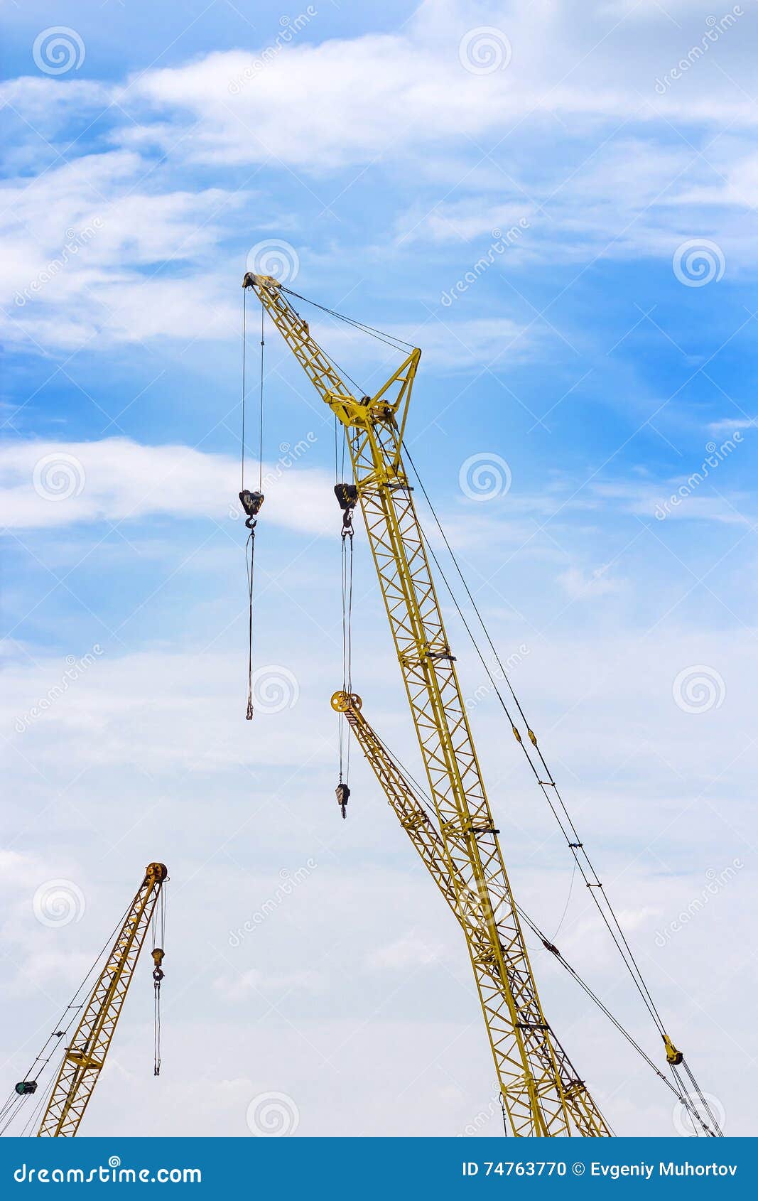 Arrow construction crane stock photo. Image of build - 74763770