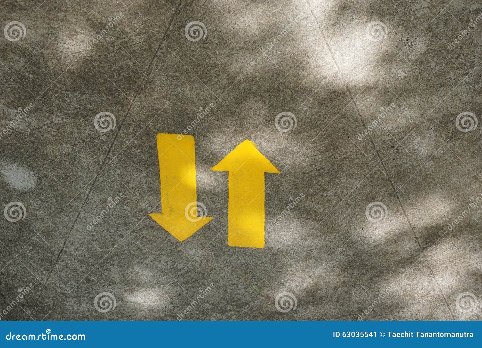 Arrow go back and forth stock image. Image of back, pattern - 63035541