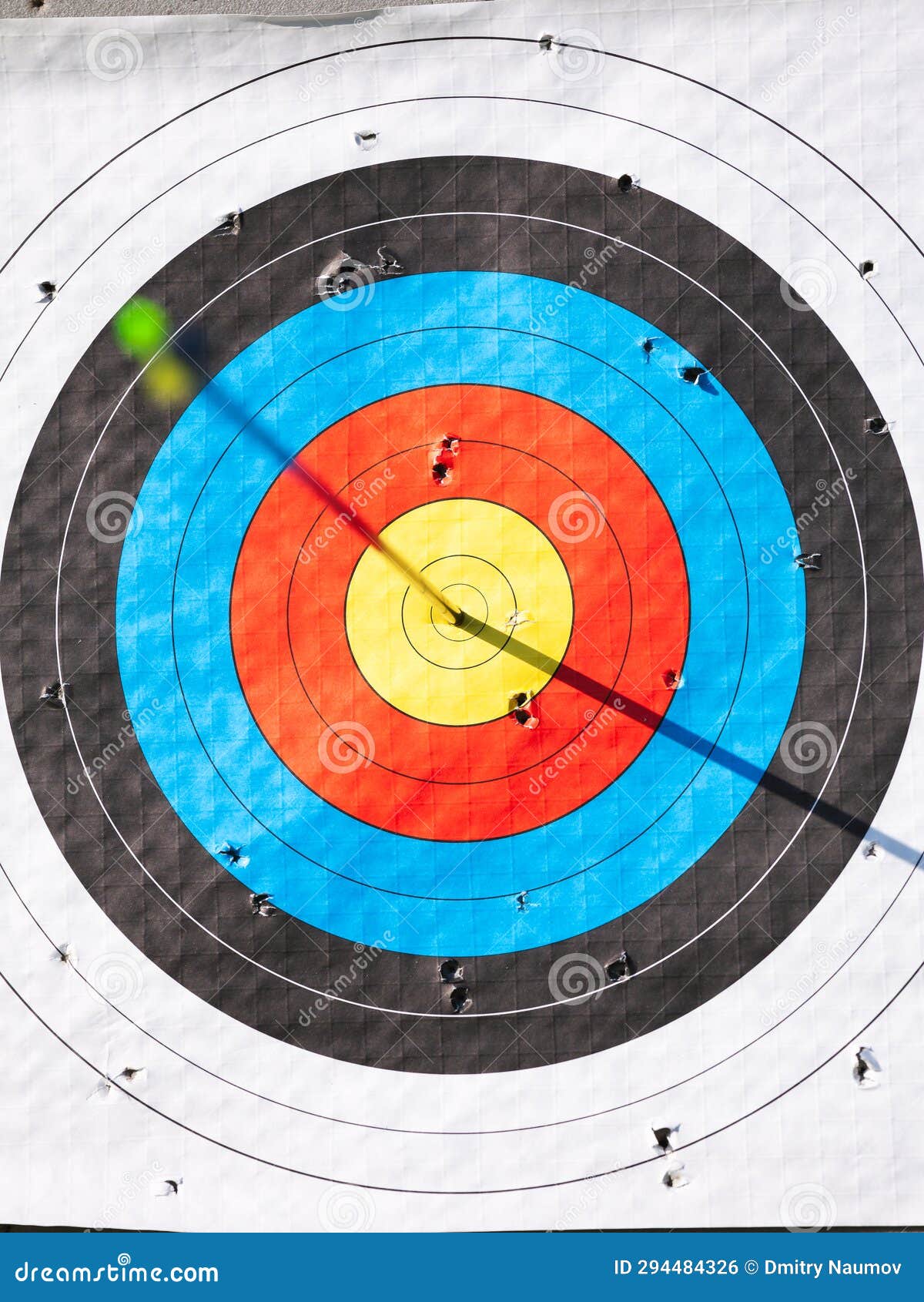 Arrow hit the bullseye stock photo. Image of round, leisure - 294484326