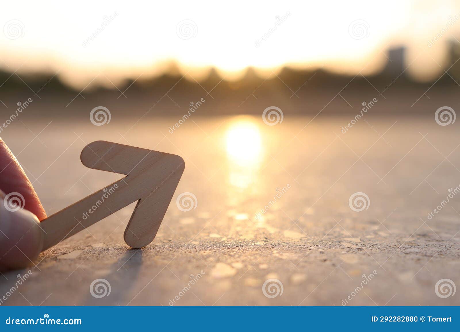 Arrow Sign Pointing Ahead. Concept of Challenge and Looking Forward ...