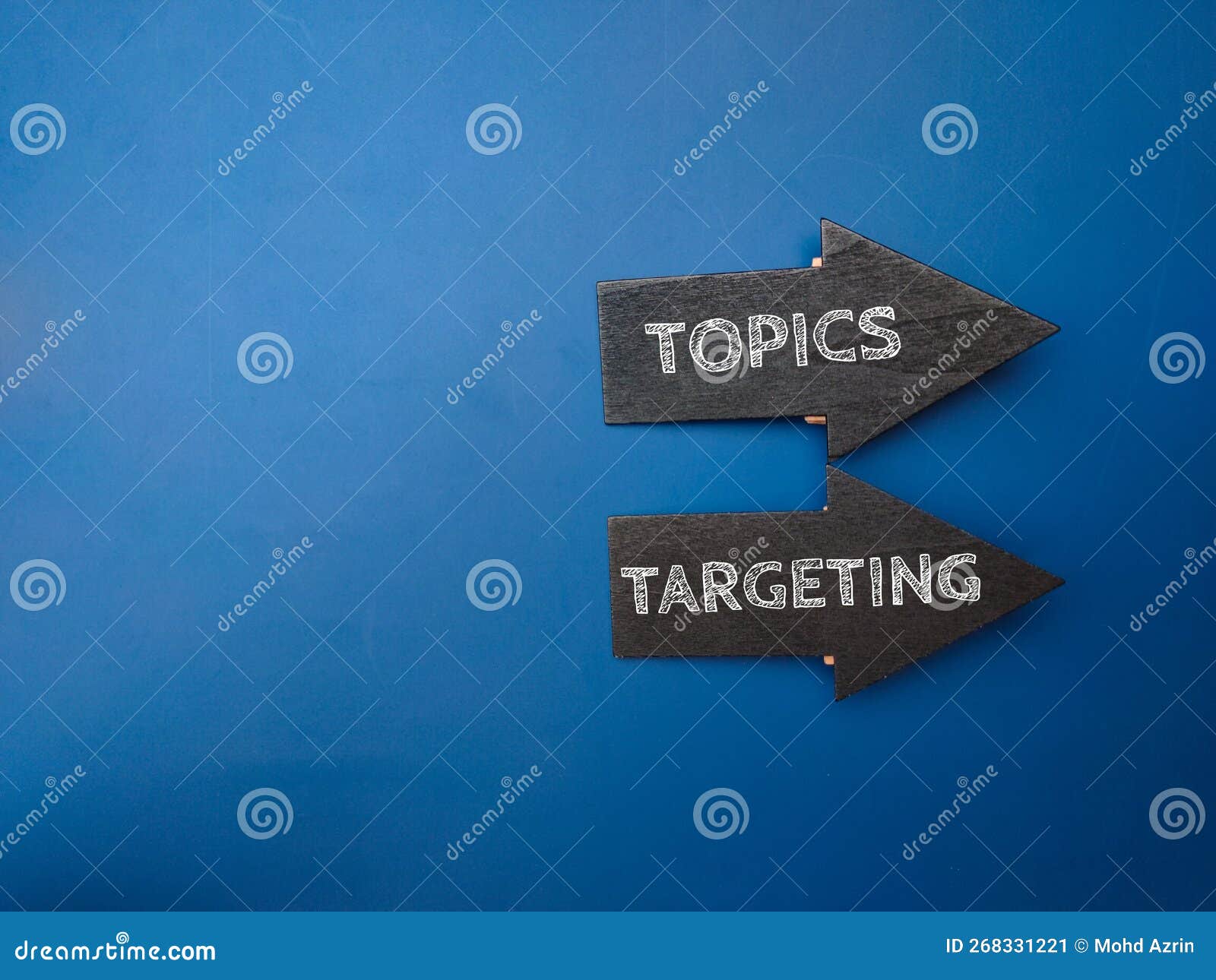 The Word TOPICS TARGETING on a Blue Background Stock Image - Image of ...