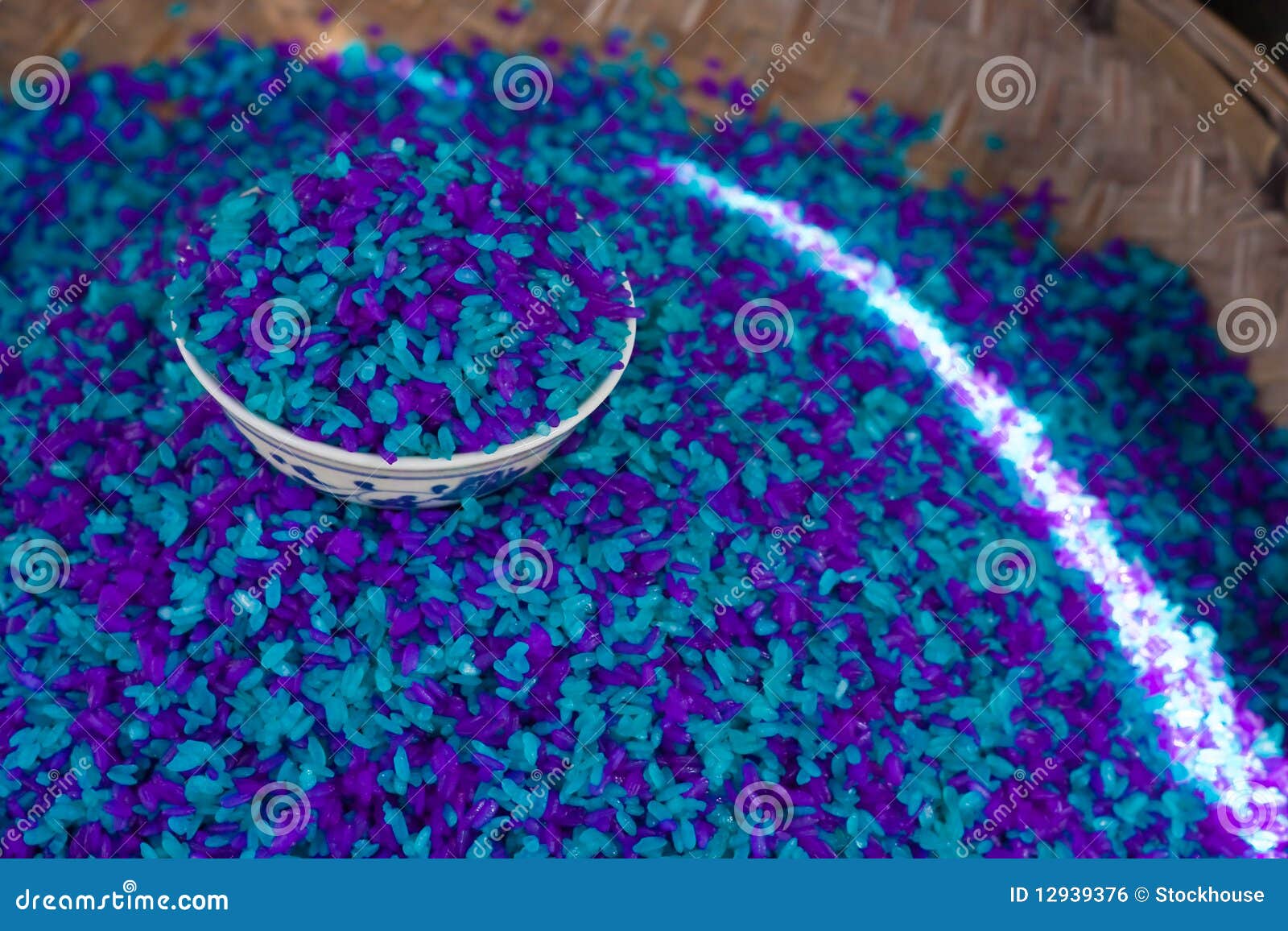 Arroz azul e roxo foto de stock. Imagem de azul, tradicional - 12939376