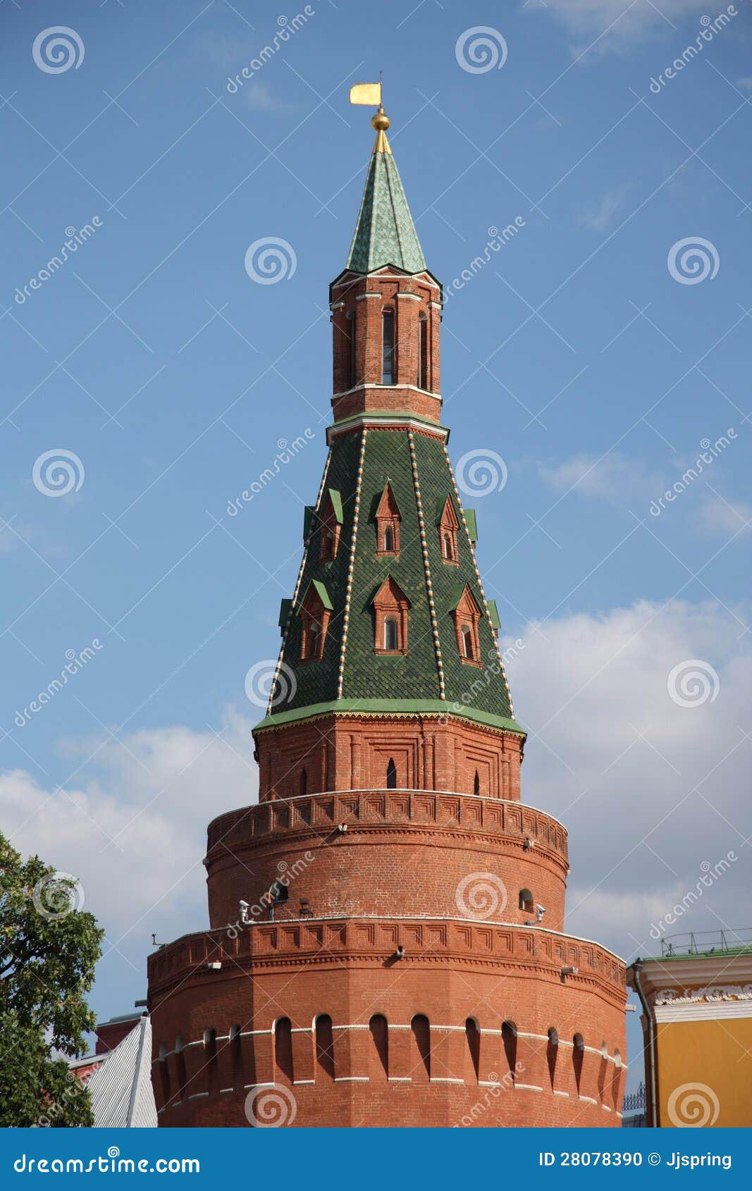 The Arsenal Tower of Moscow Kremlin, Russia Stock Photo - Image of ...