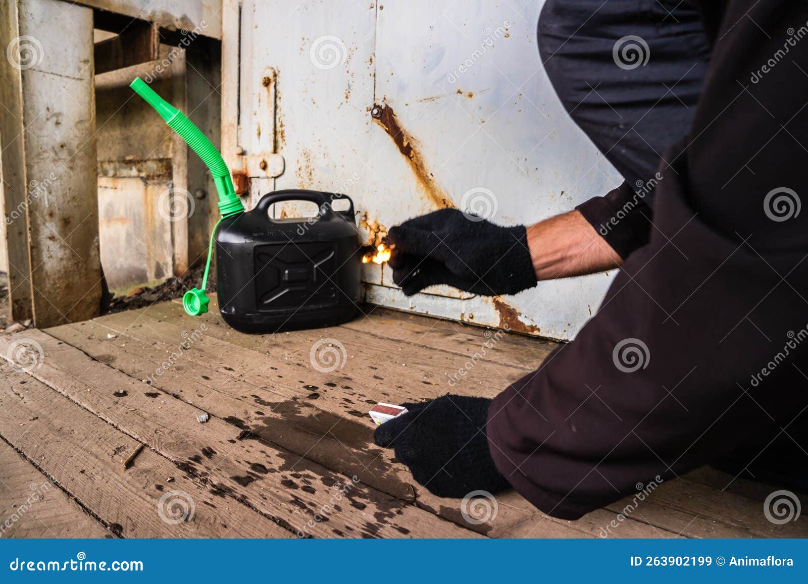 Arsonist in Action Icon Image Stock Image - Image of icon, meeting ...