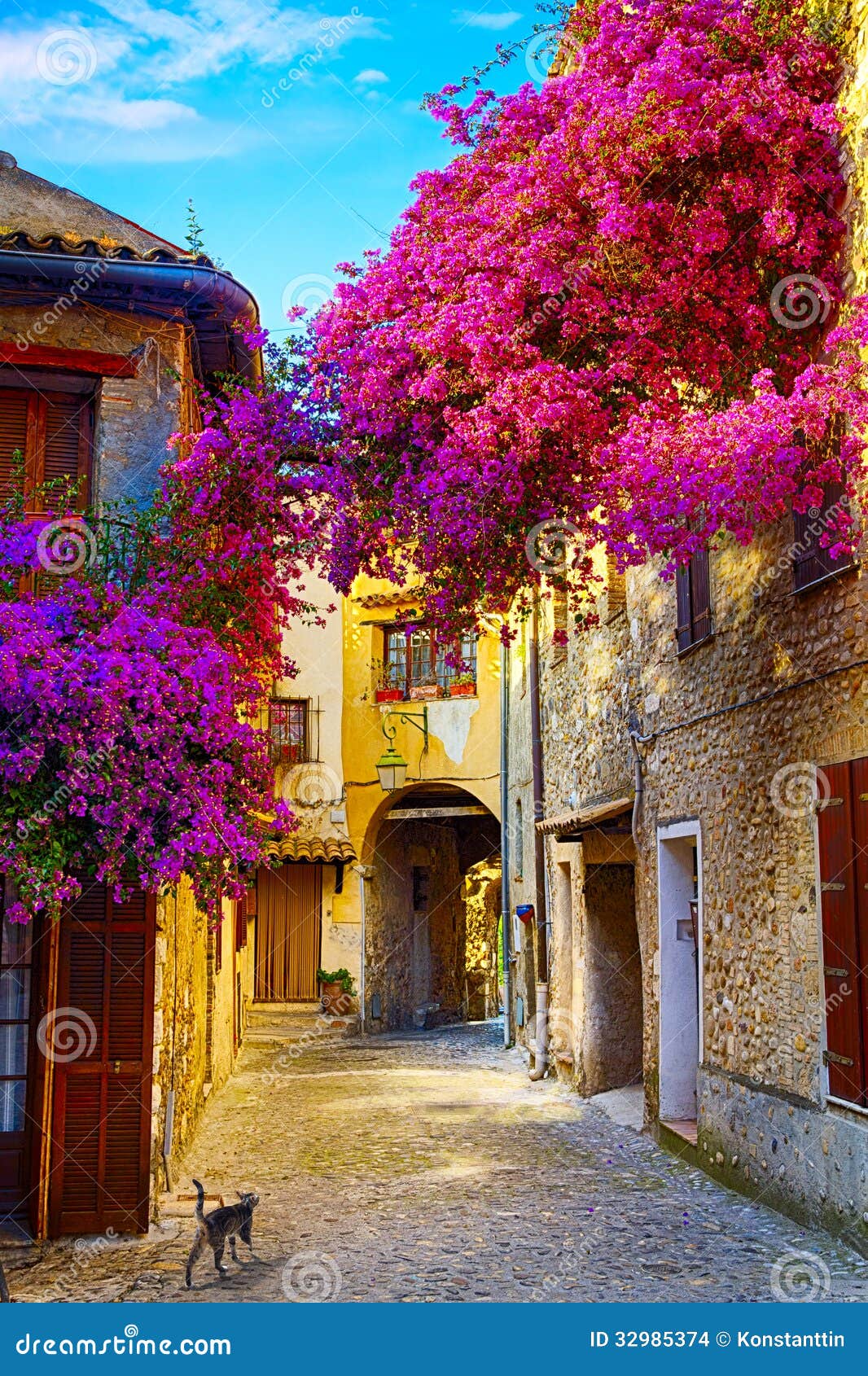 Art Beautiful Old Town of Provence Stock Photo - Image of french, dazur ...