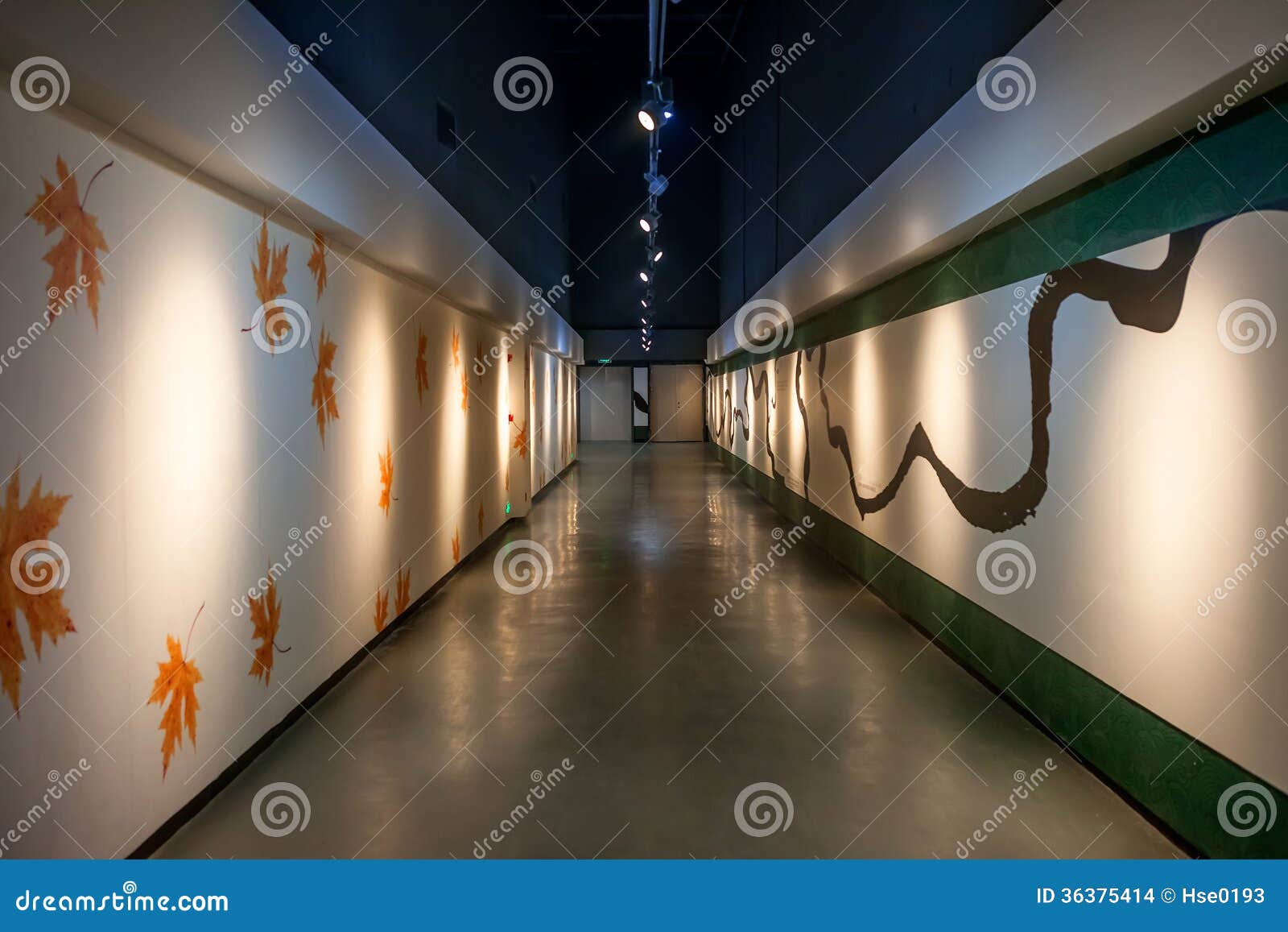 Art Corridor in Exhibition Hall Editorial Stock Image - Image of museum ...