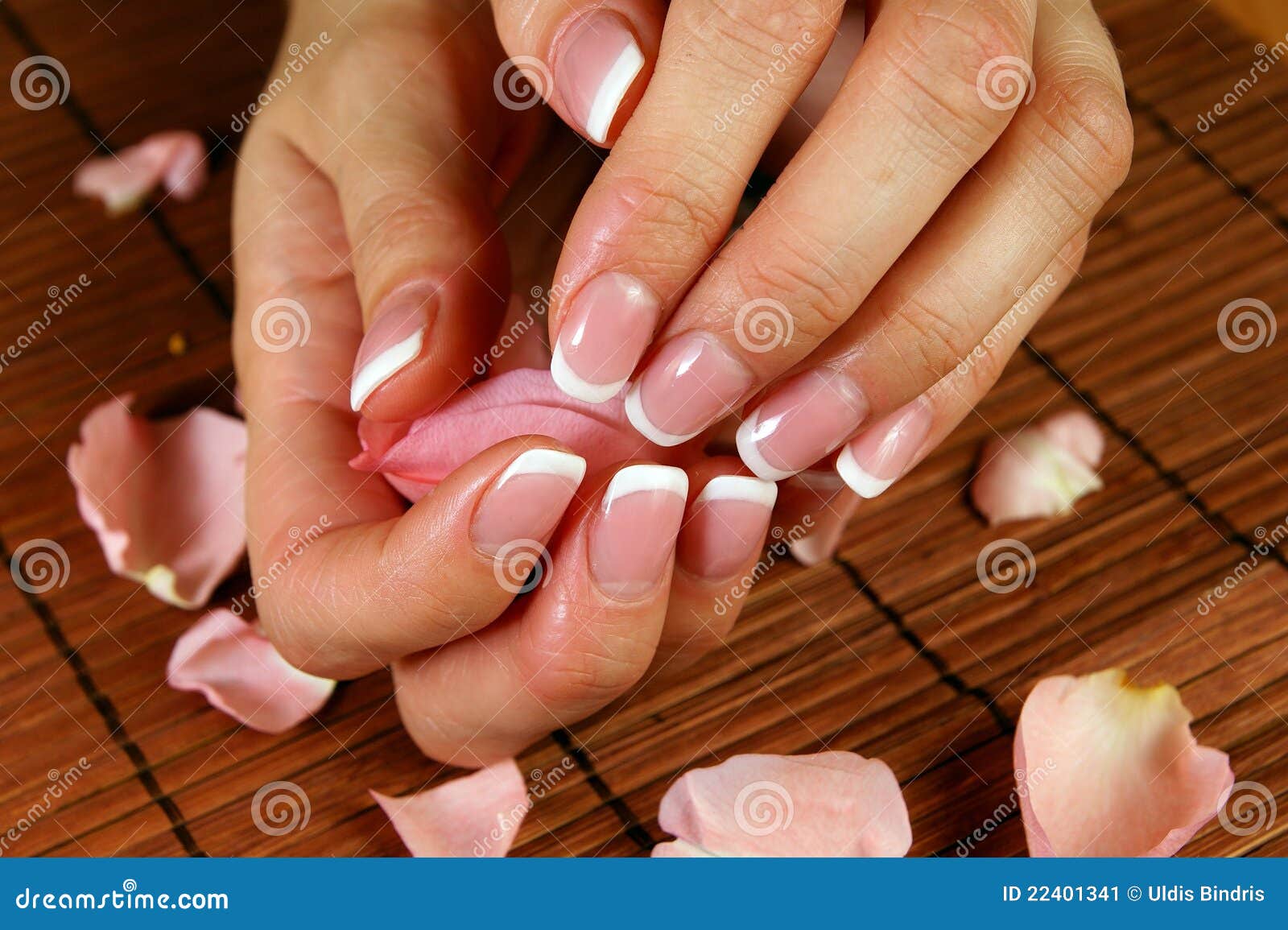 Art de clou image stock. Image du renivellement, brun - 22401341