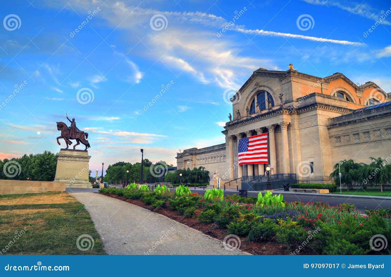 Art Hill in St. Louis, Missouri Stockbild - Bild von statue, himmel ...