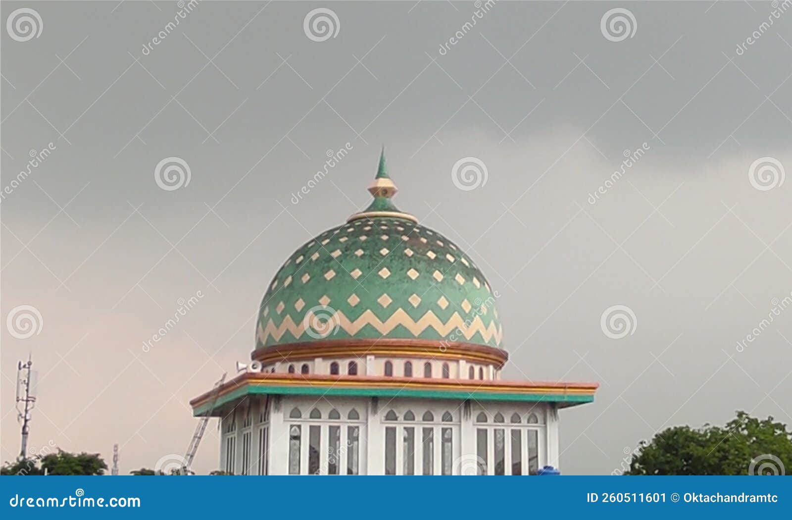 The Dome of the Mosque is Shrouded in Overcast Clouds. Simple Photo ...