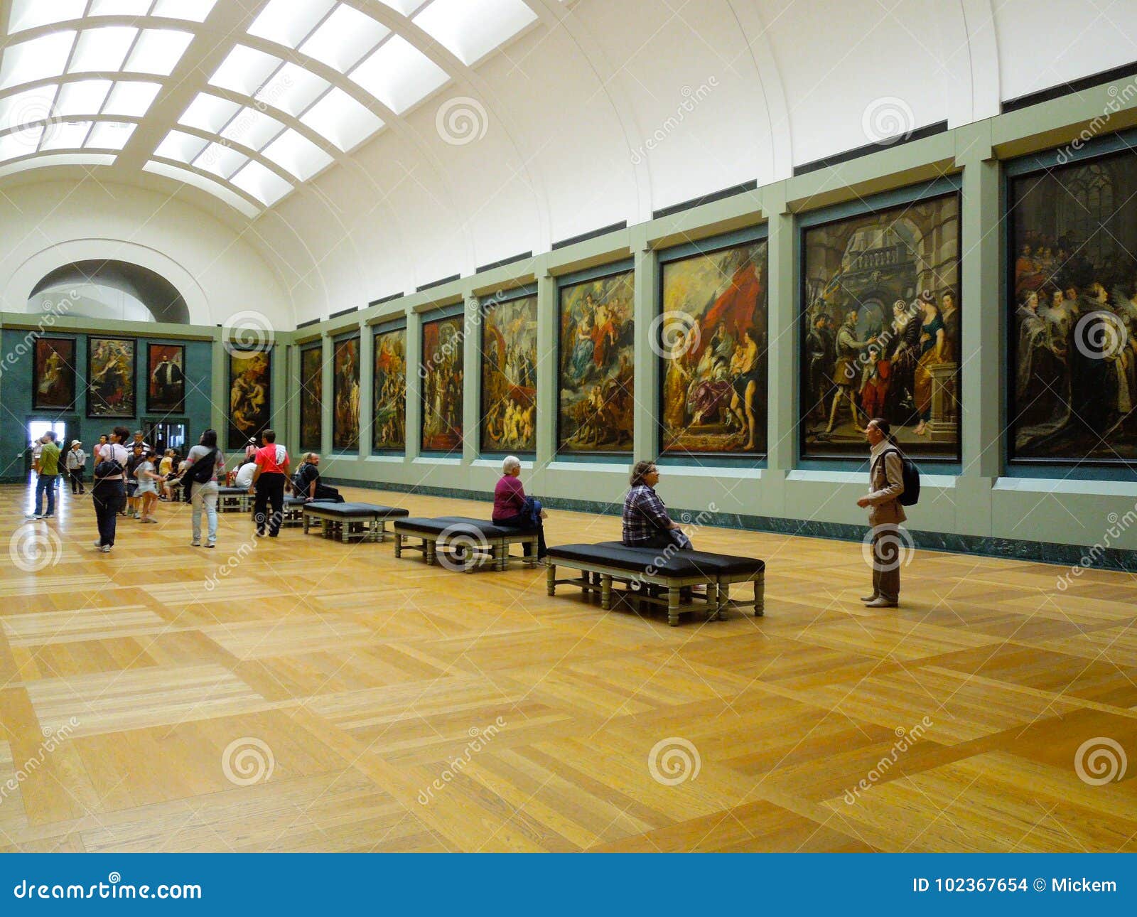 Art Interior Louvre Museum imagen de archivo editorial. Imagen de ...