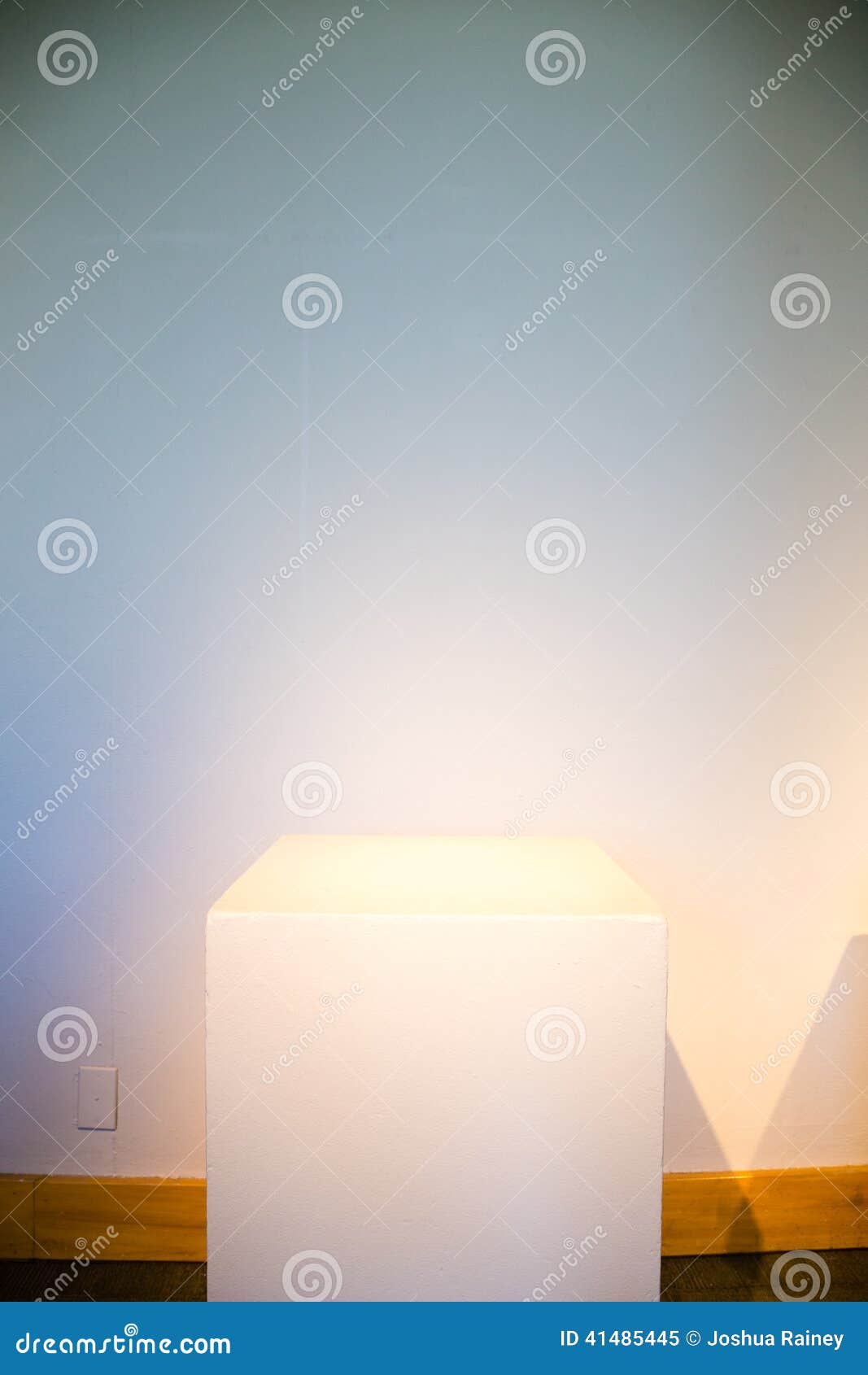 Art Museum Gallery Displays Empty Stock Image - Image of simple, artist ...