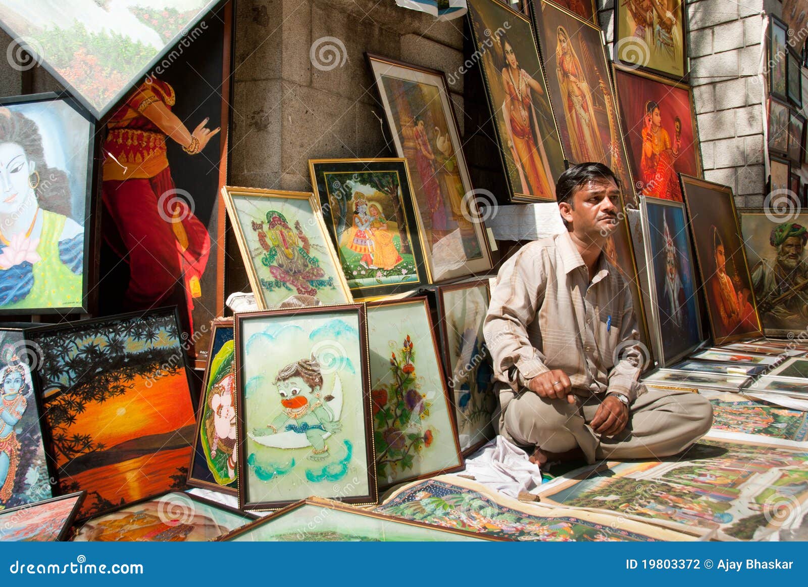 Art stall editorial photography. Image of decorative - 19803372