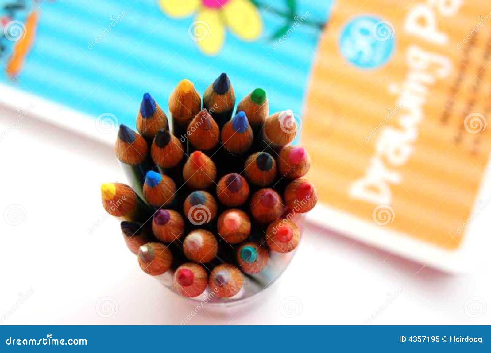 ART SUPPLIES Picture. Image: 4357195