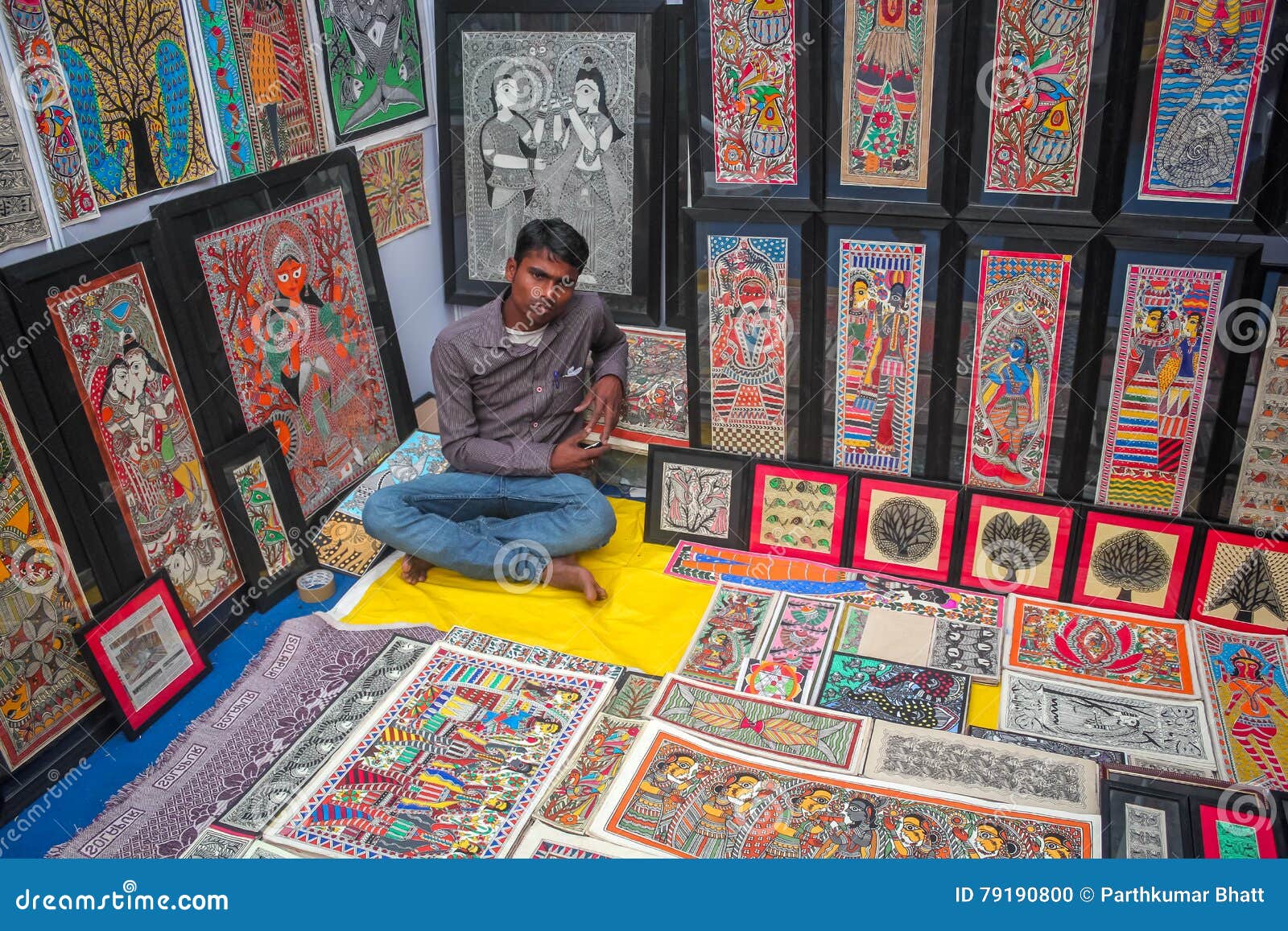 Art vendor editorial image. Image of showcase, frames - 79190800