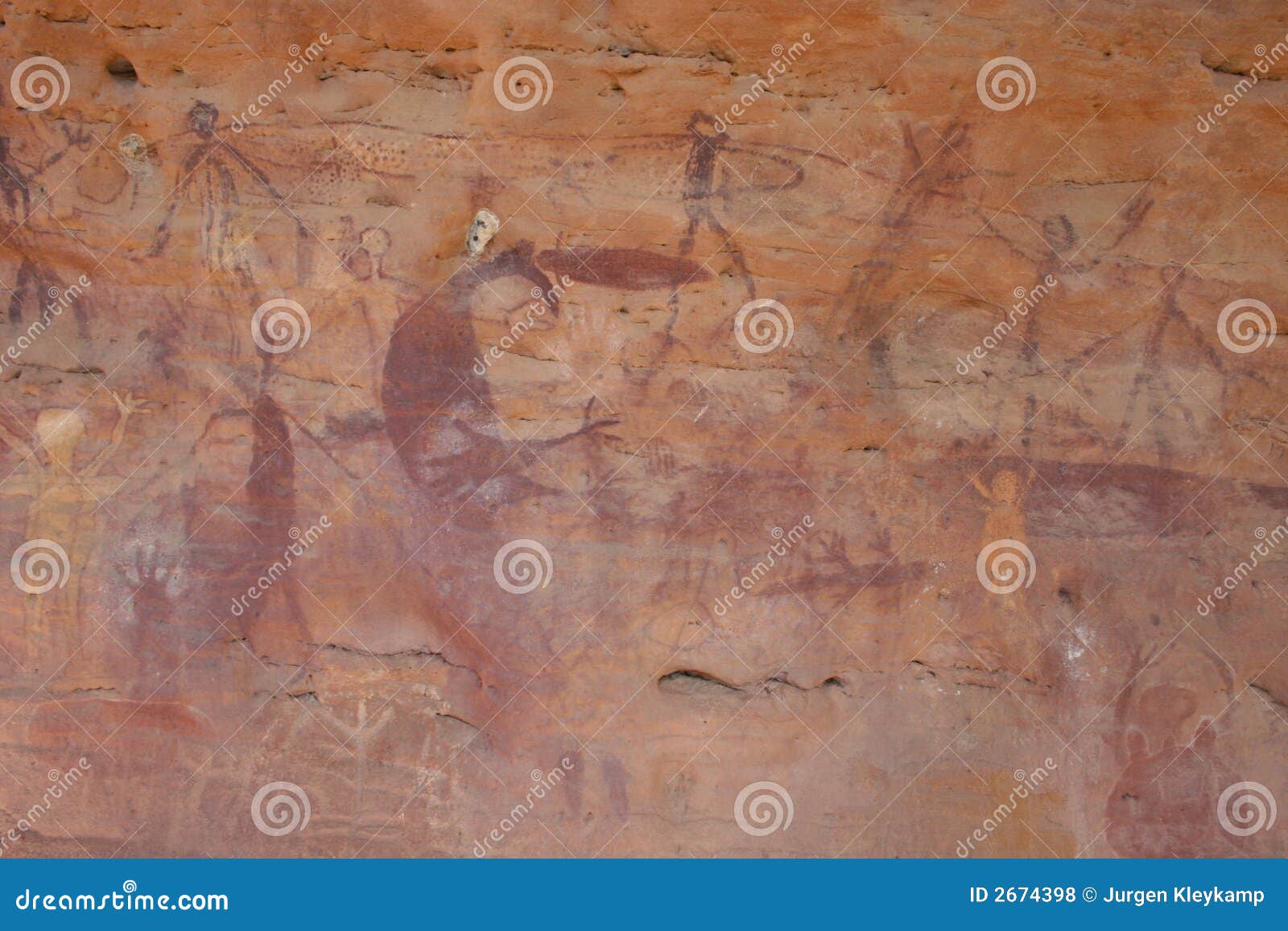 Arte aborigen de la roca foto de archivo. Imagen de creencia - 2674398