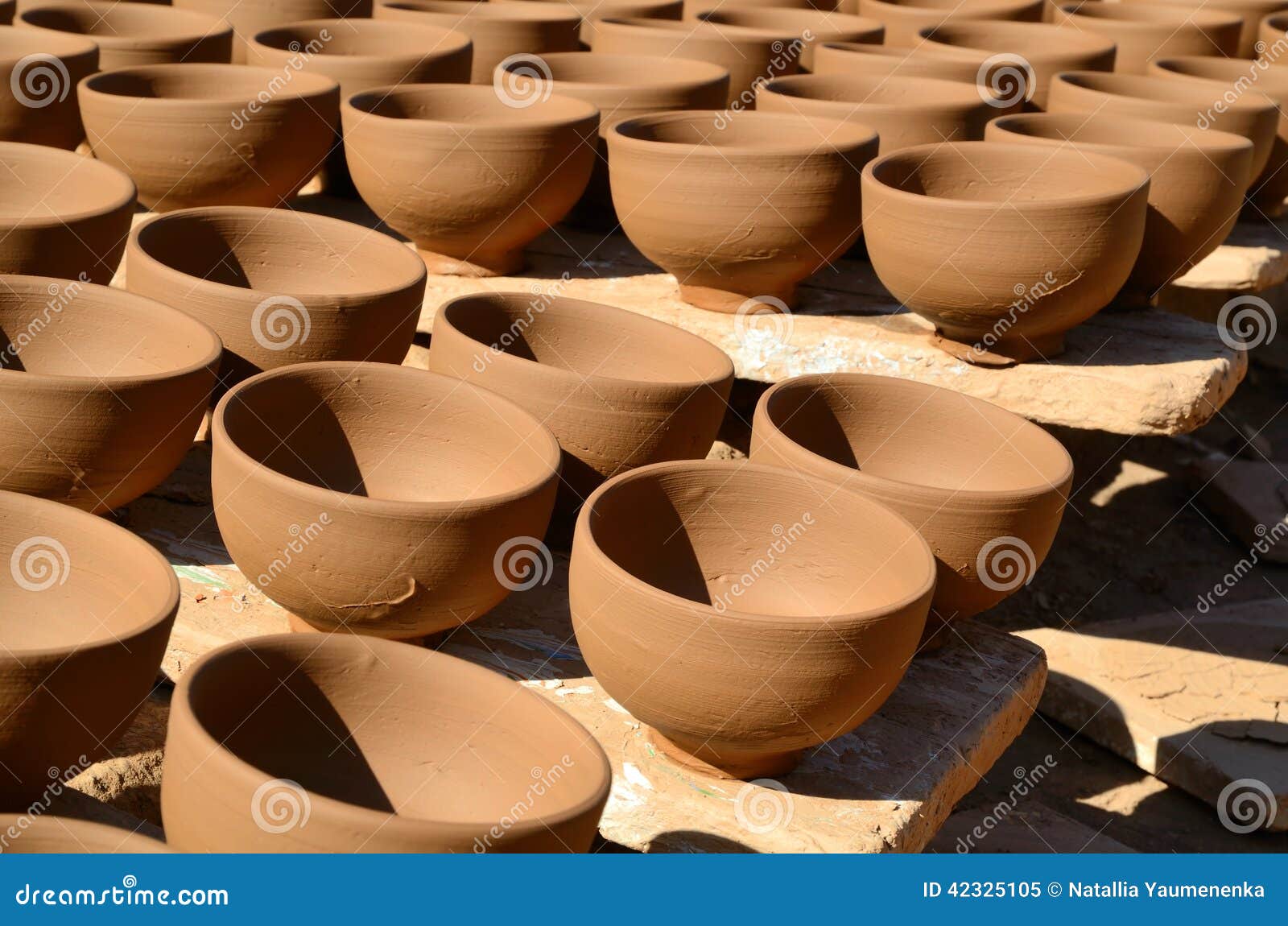 Artesanía de la arcilla imagen de archivo. Imagen de tradicional - 42325105