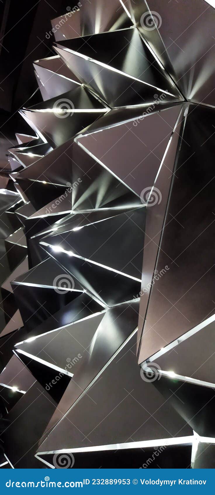 Arthouse, Wall in the Form of Triangular Pyramids with Illumination ...
