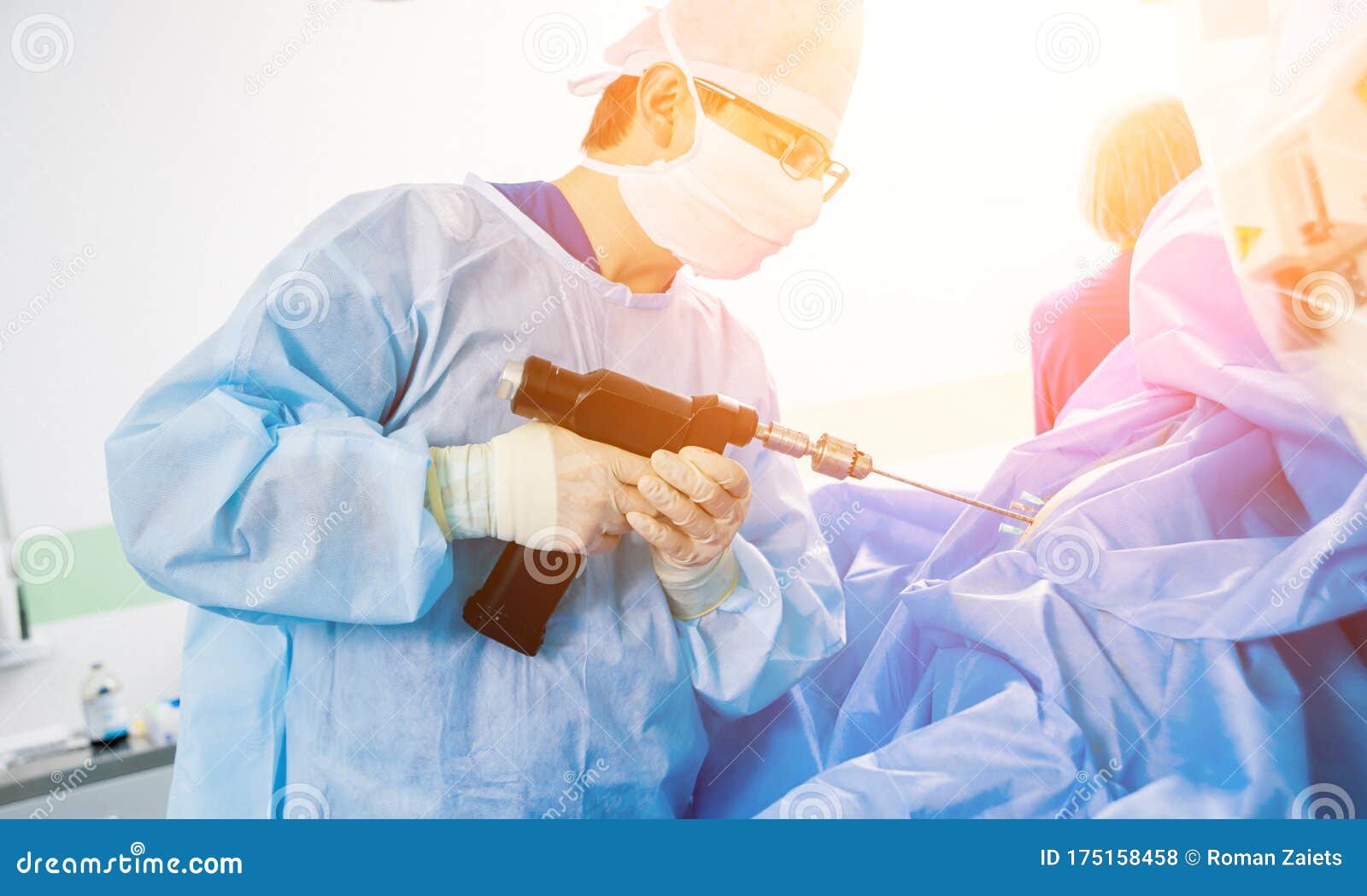 Arthroscope Surgery. Orthopedic Surgeons In Teamwork In The Operating ...