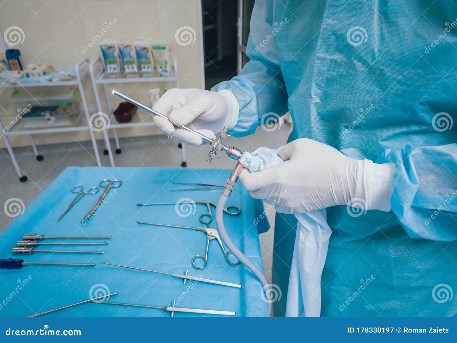 Arthroscope Surgery. Orthopedic Surgeons In Teamwork In The Operating ...