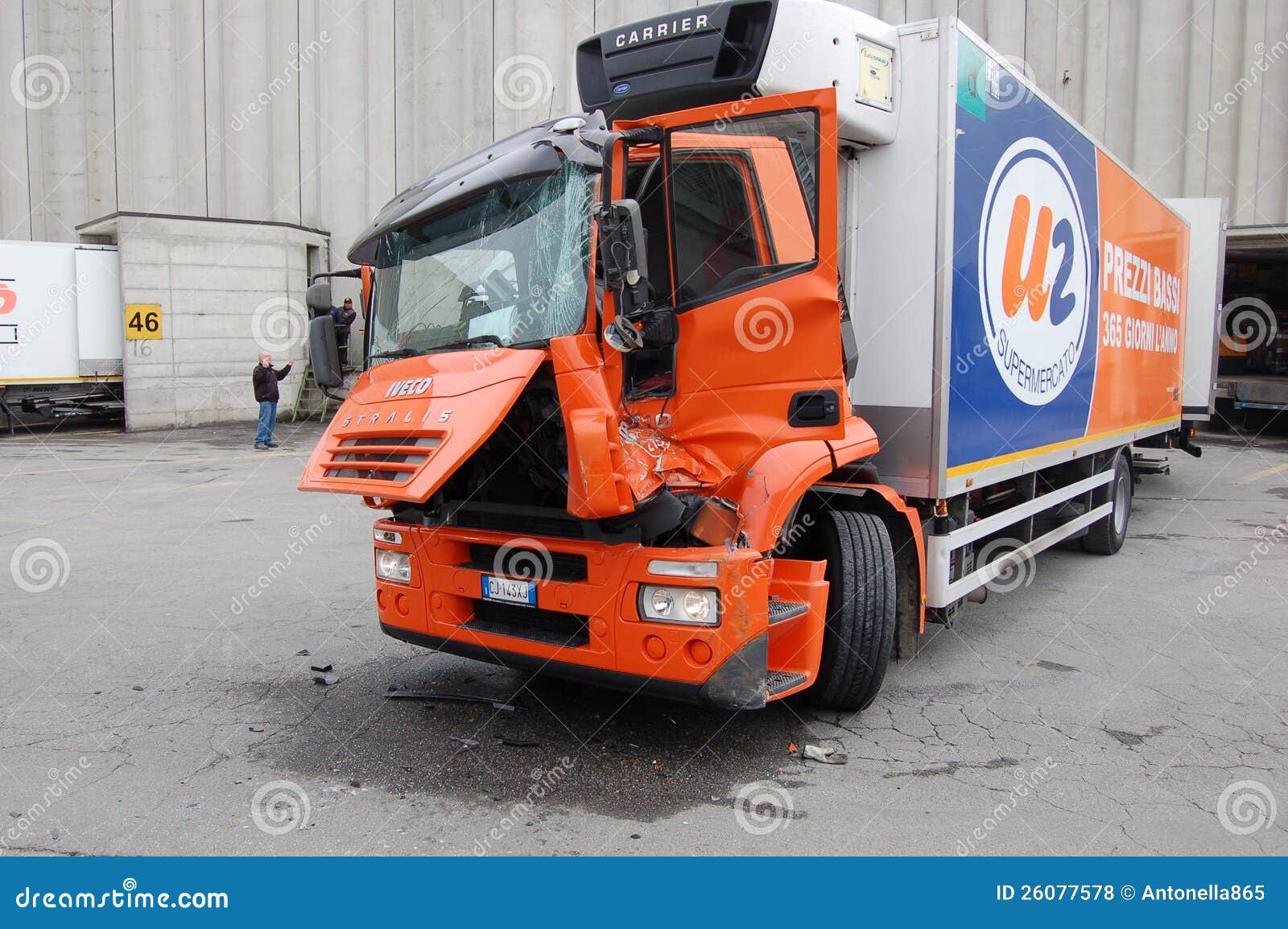 Articulated lorry editorial stock photo. Image of urban - 26077578