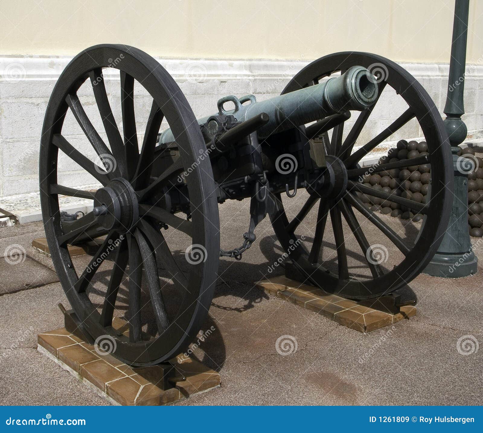 Artillery cannon stock image. Image of shooting, bronze - 1261809