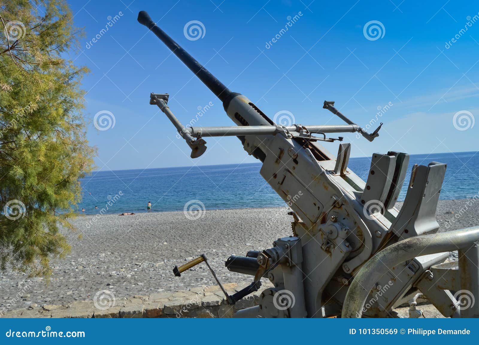 Artillery Piece of the Second World War in Front of the Ocean Stock ...