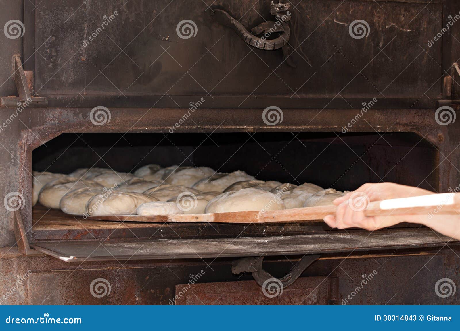 Artisan baker stock image. Image of crown, countryside - 30314843